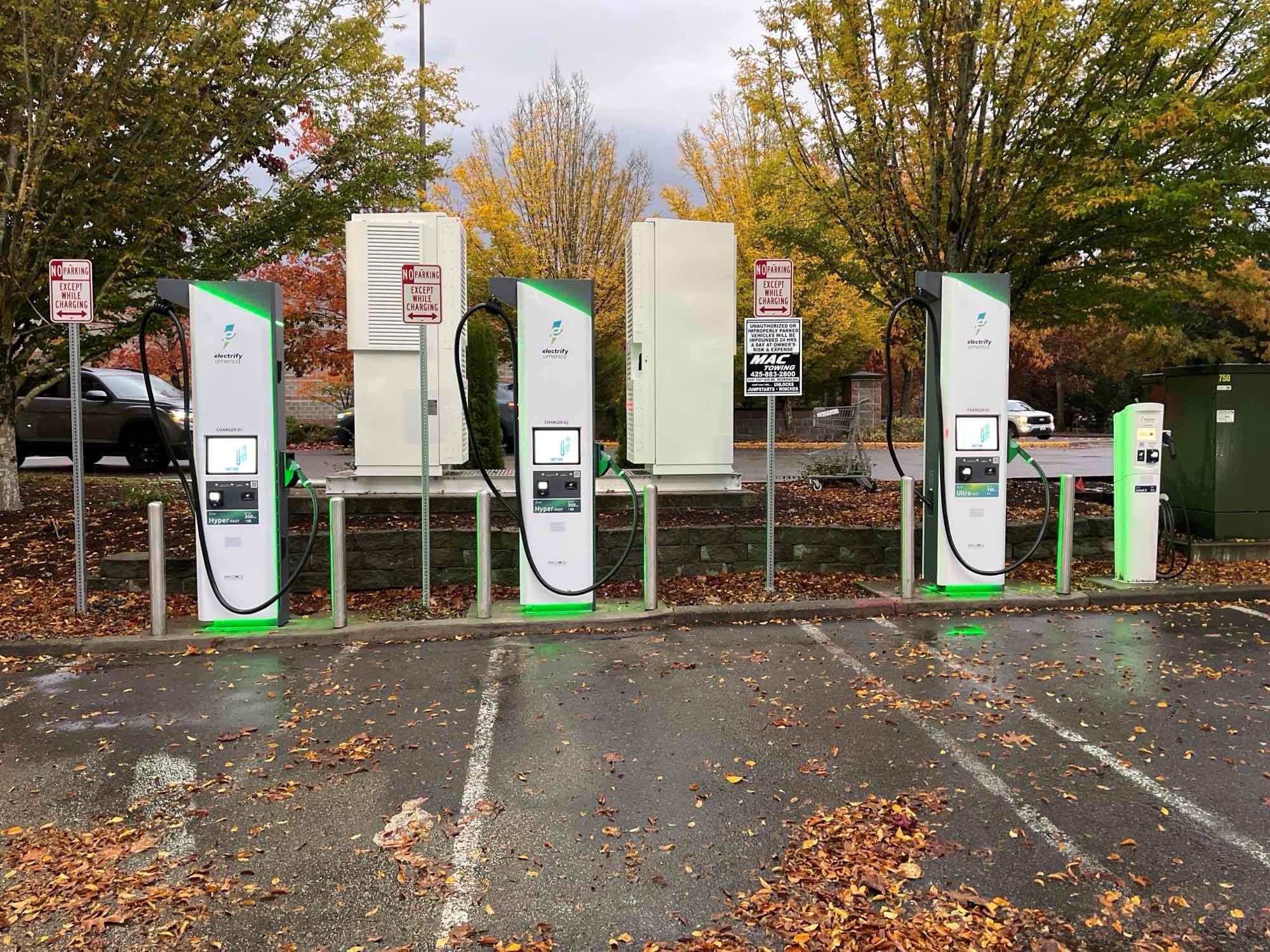 Target | Redmond, WA | EV Station