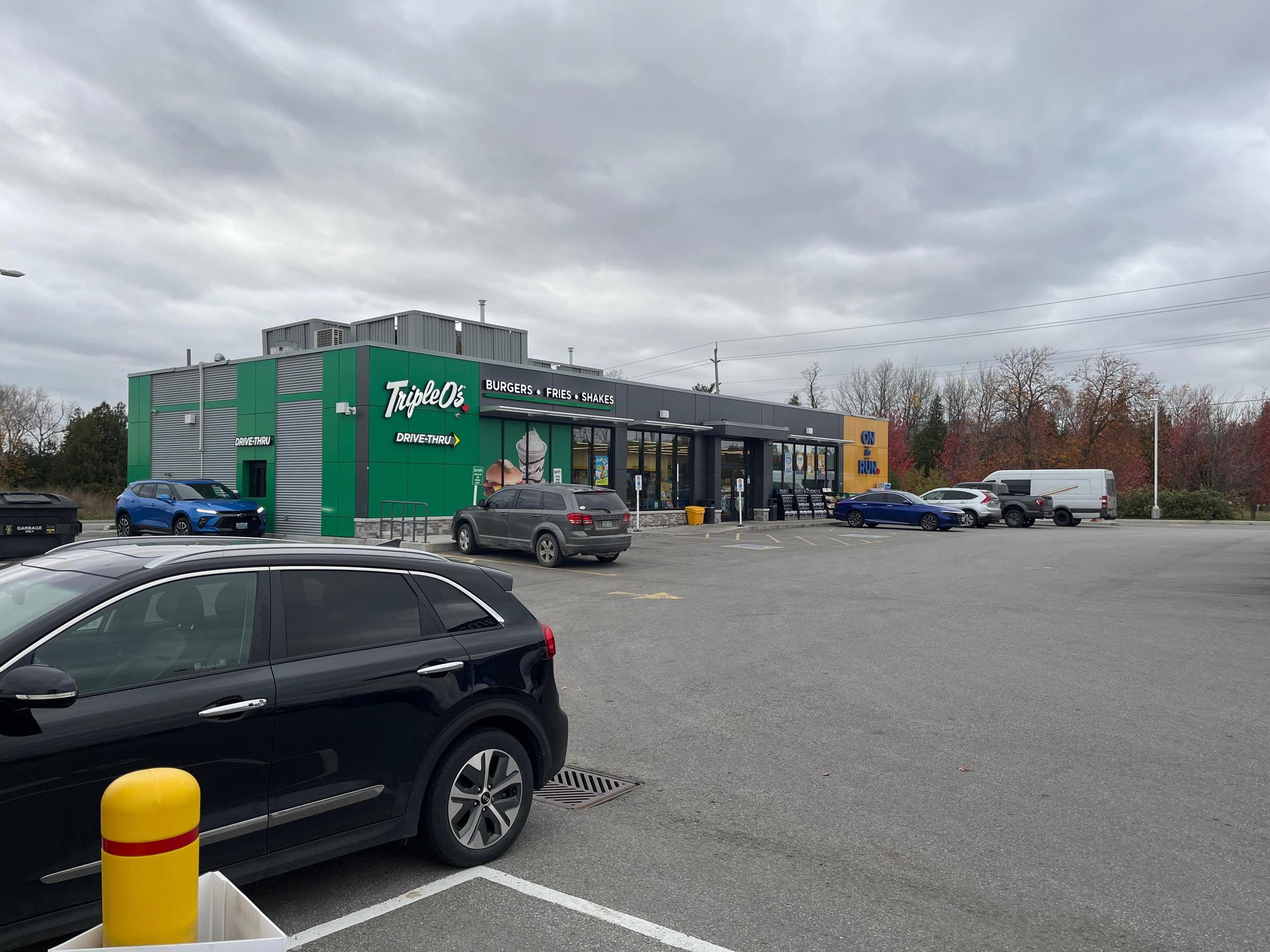On the Run - Convenience Store | Colborne, ON | EV Station