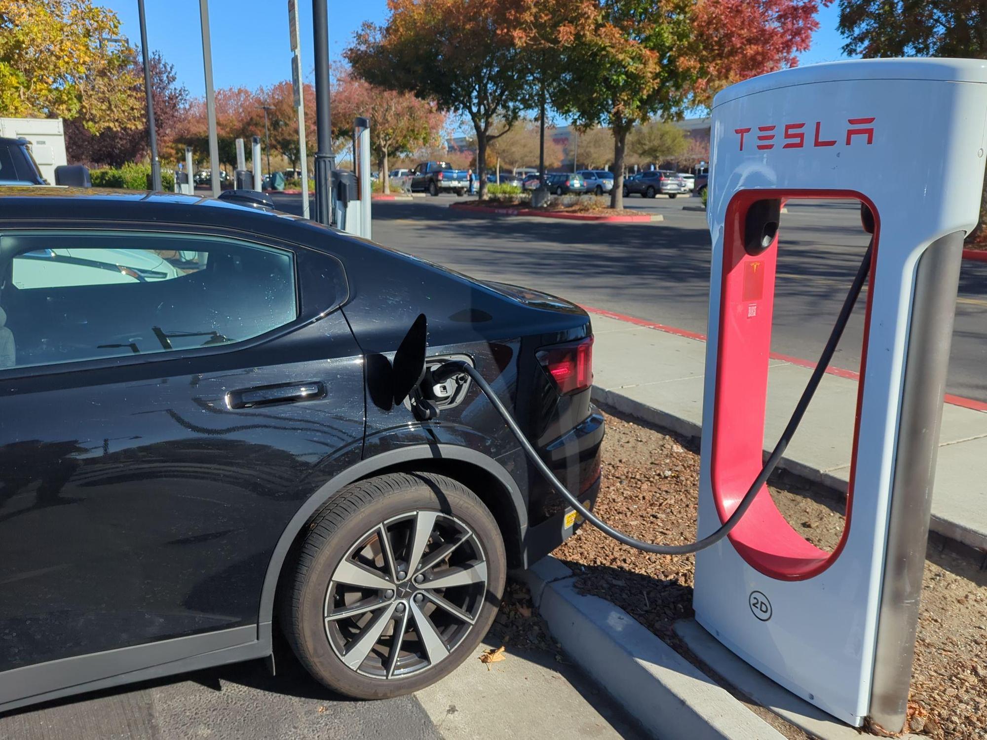 Woodland Gateway Center - Target | Woodland, CA | EV Station