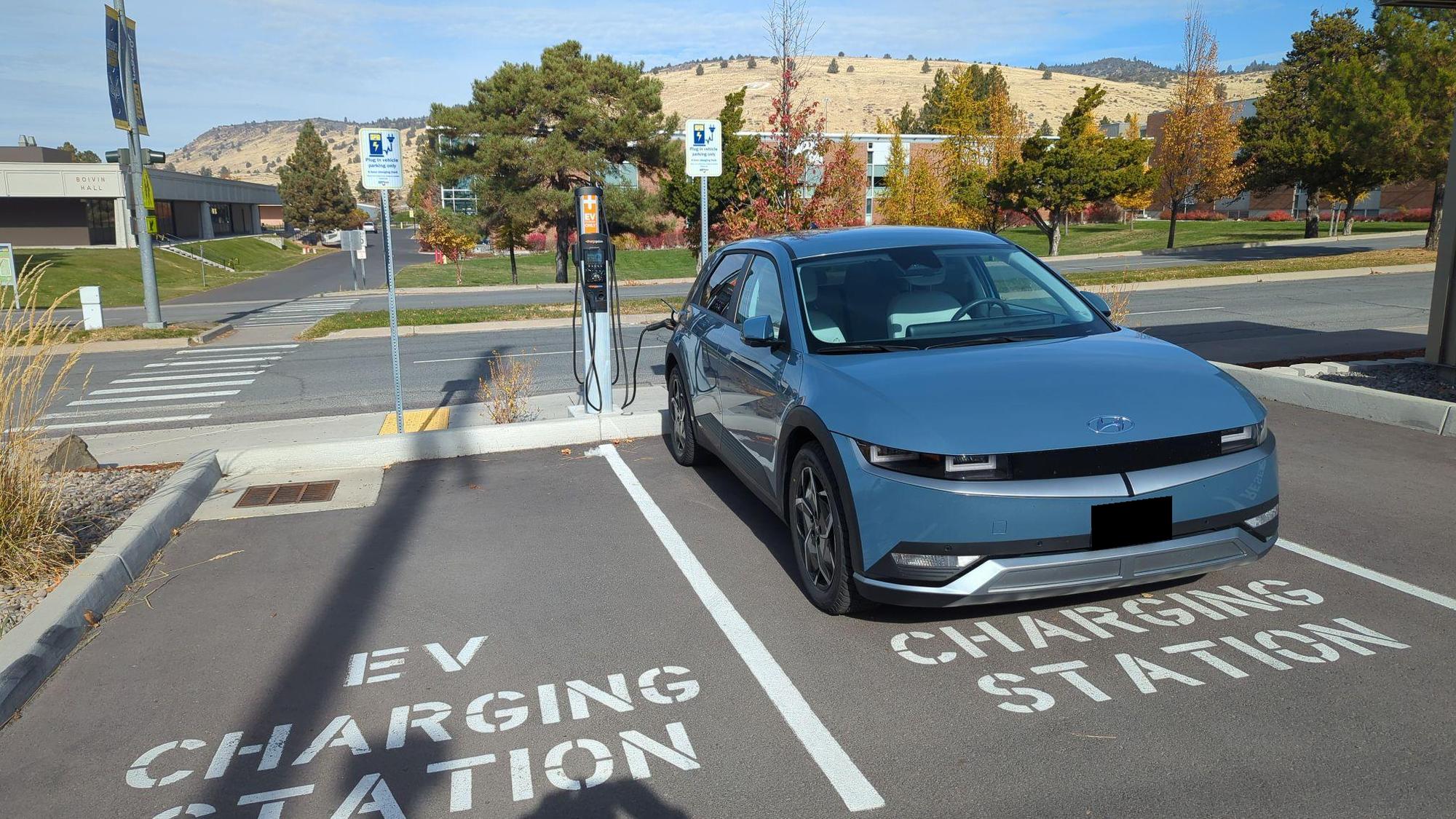 Oregon Tech - Parking Lot D | Klamath Falls, OR | EV Station