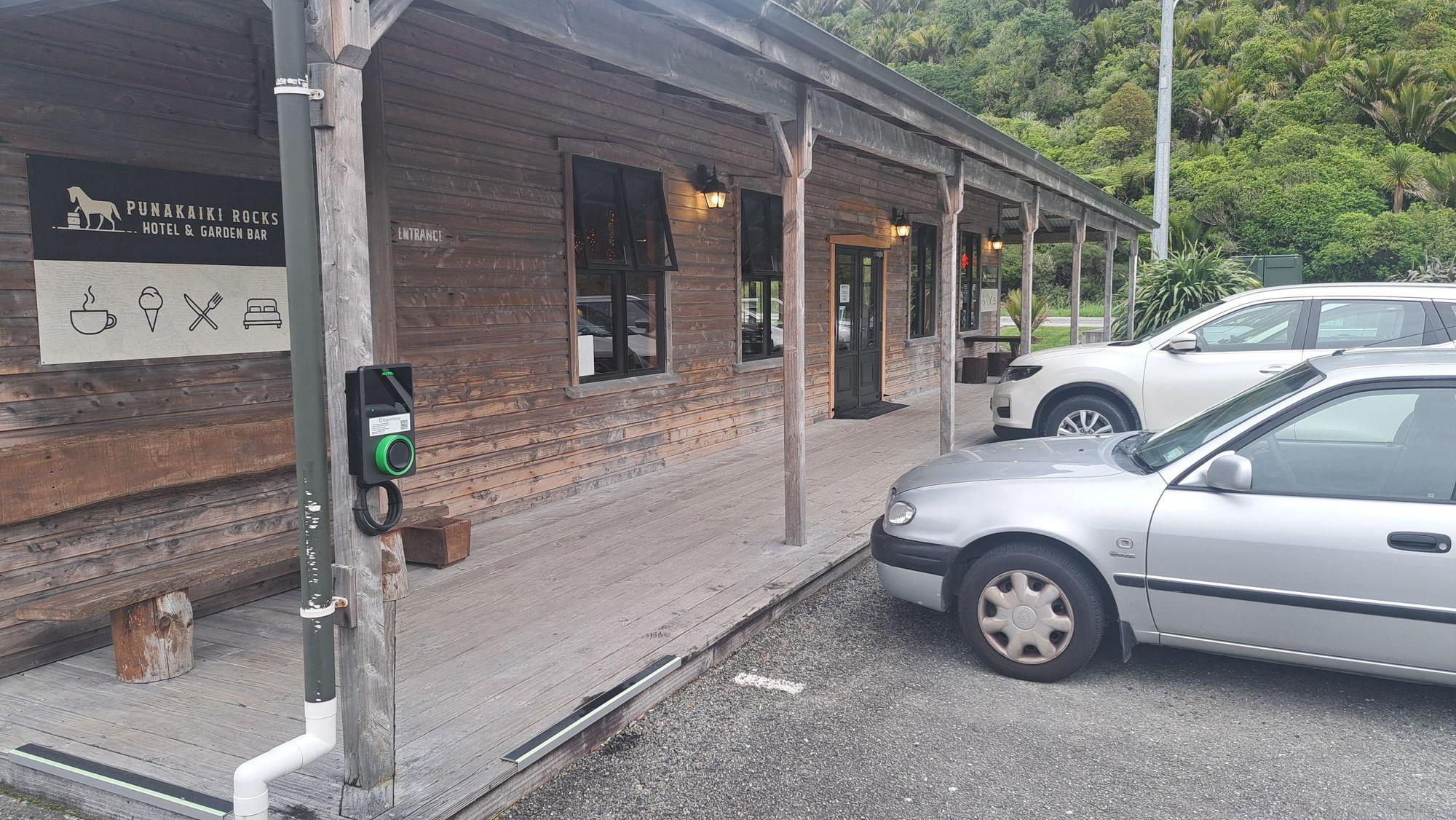 Punakaiki Rocks Hotel & Garden Bar | Punakaiki, West Coast Region | EV ...