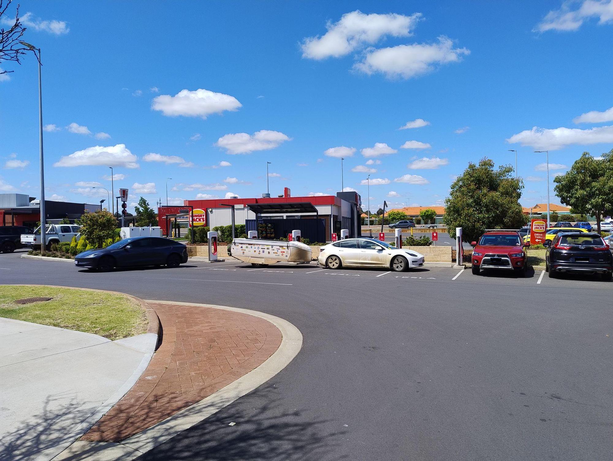 Eaton Fair Shopping Centre | Eaton, WA | EV Station