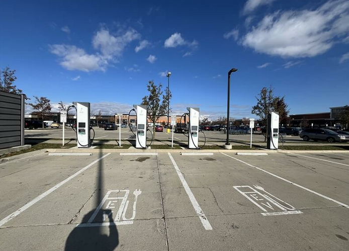 Walmart Supercenter | Novi, MI | EV Station