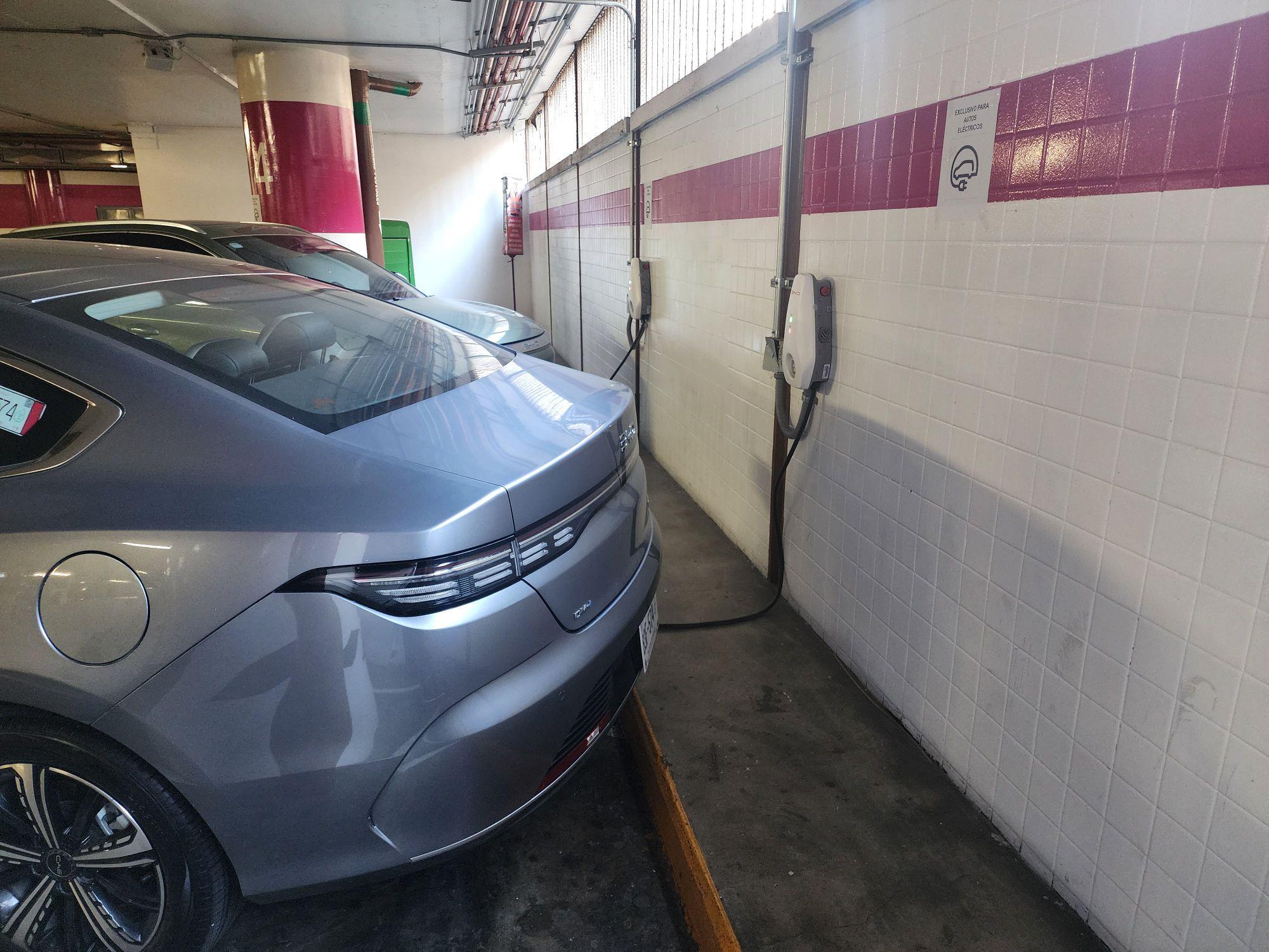 Liverpool - Estacionamiento Público | México D.F., CDMX | EV Station