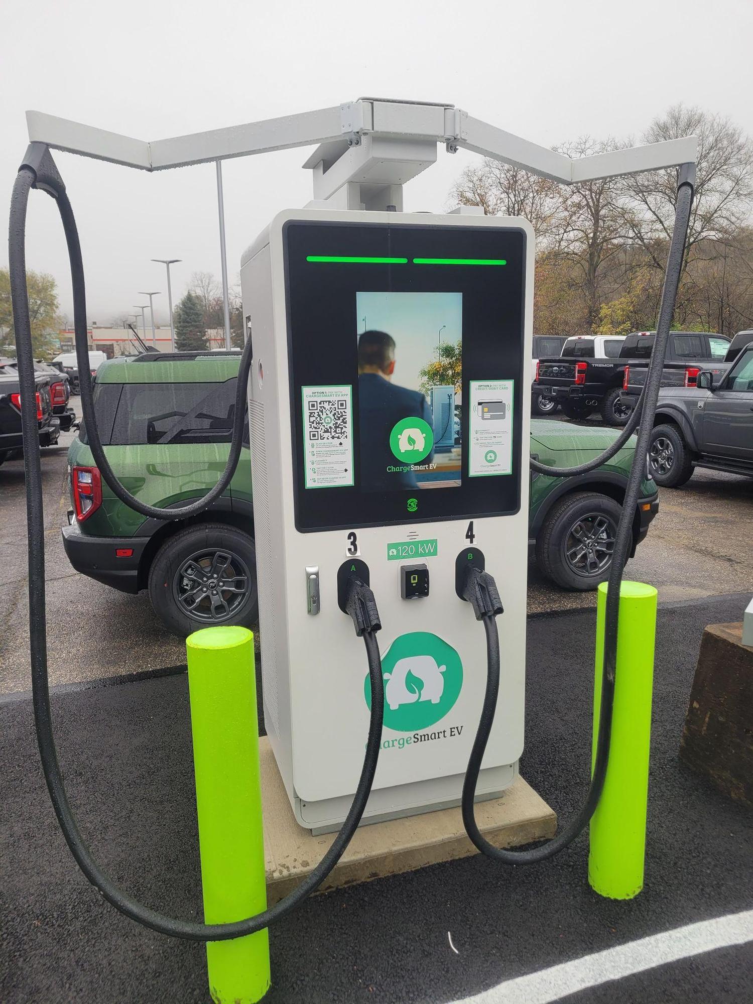 Kenny Ross Ford South | Castle Shannon, PA | EV Station