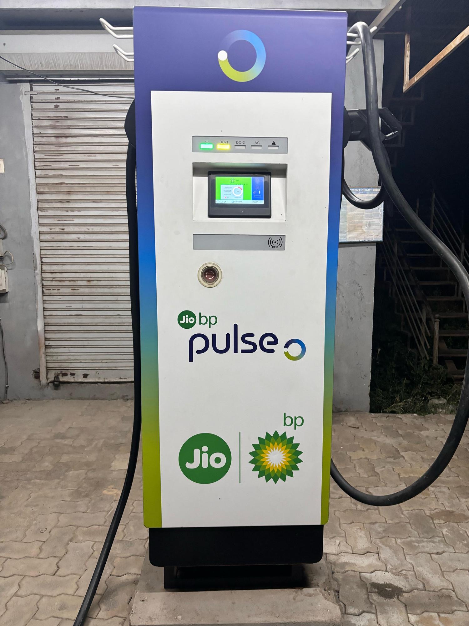 Hotel Western Kheda | Vansar, GJ | EV Station