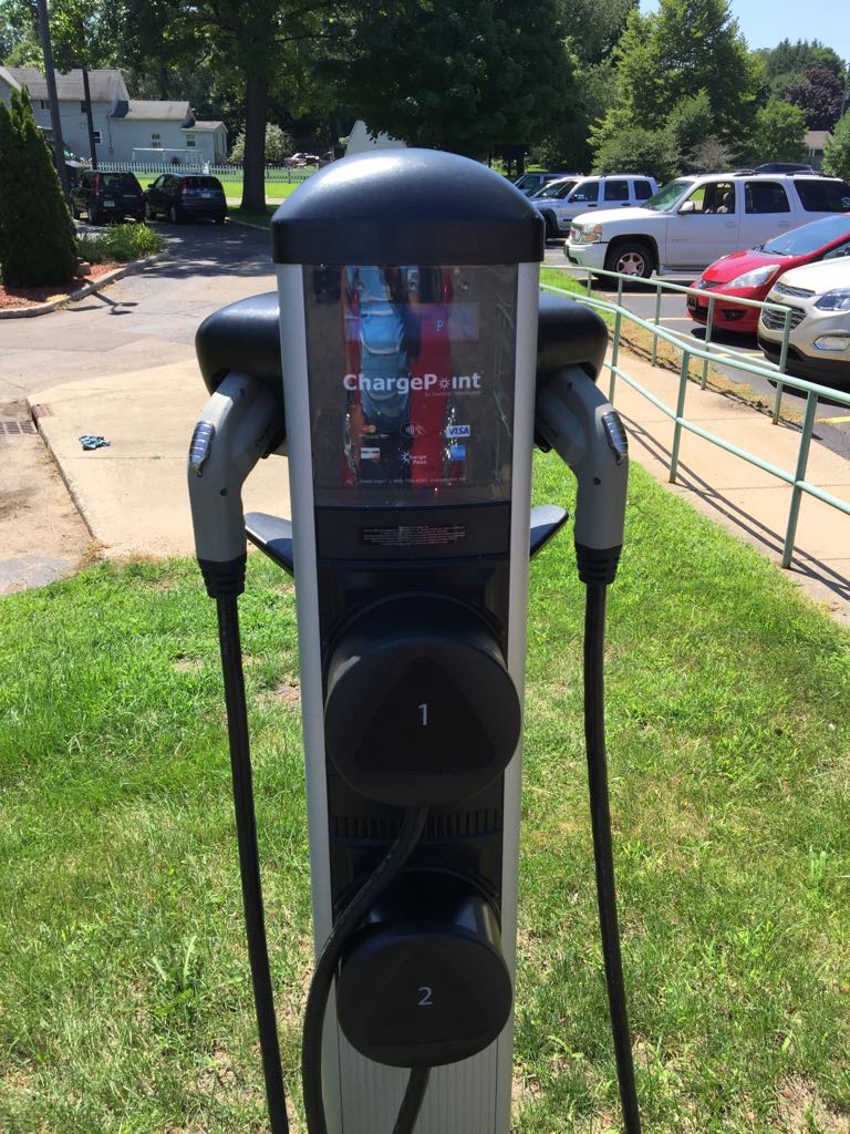 Borgess Health - Pipp Hospital | Plainwell, MI | EV Station