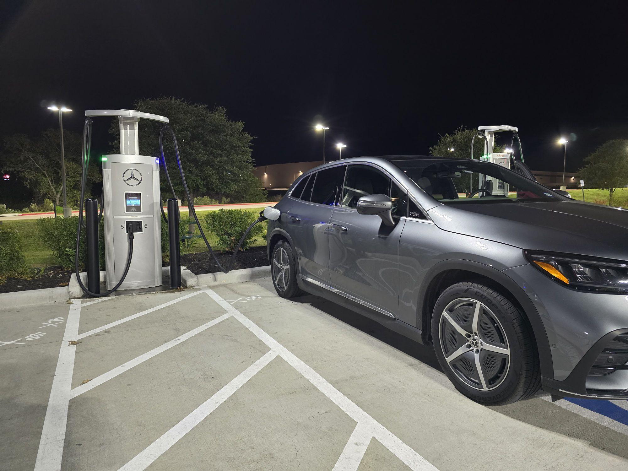 Buc-ee's Temple, TX | Mercedes-Benz High-Power Charging | Temple, TX ...