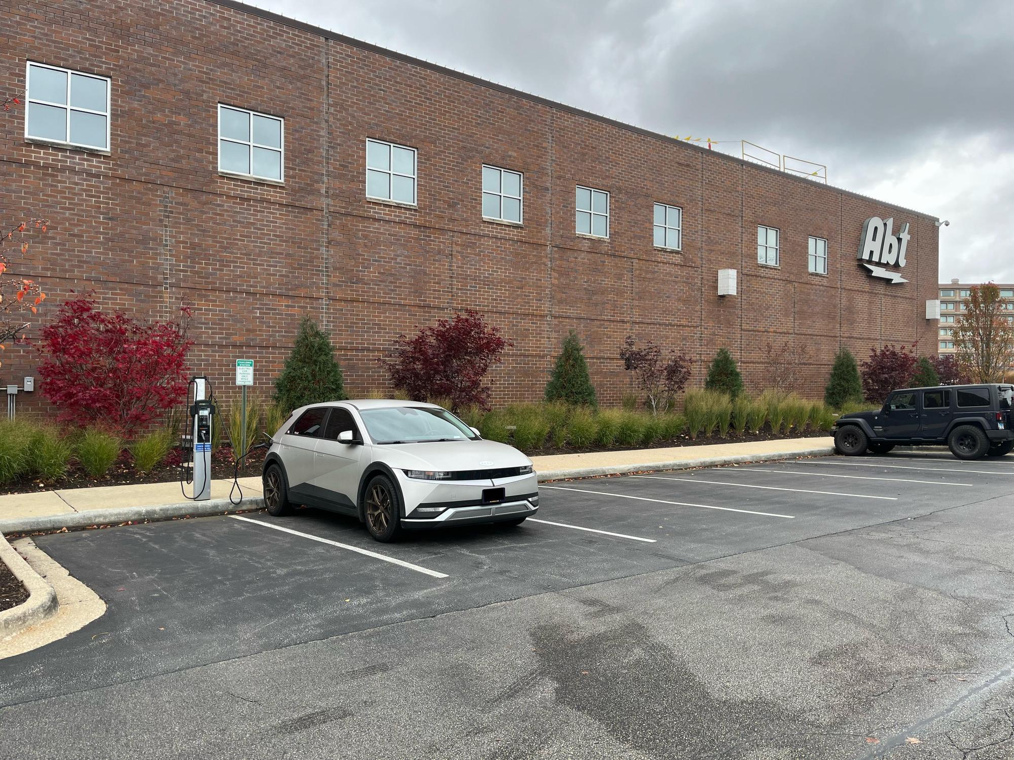 Abt Electronics | Glenview, IL | EV Station