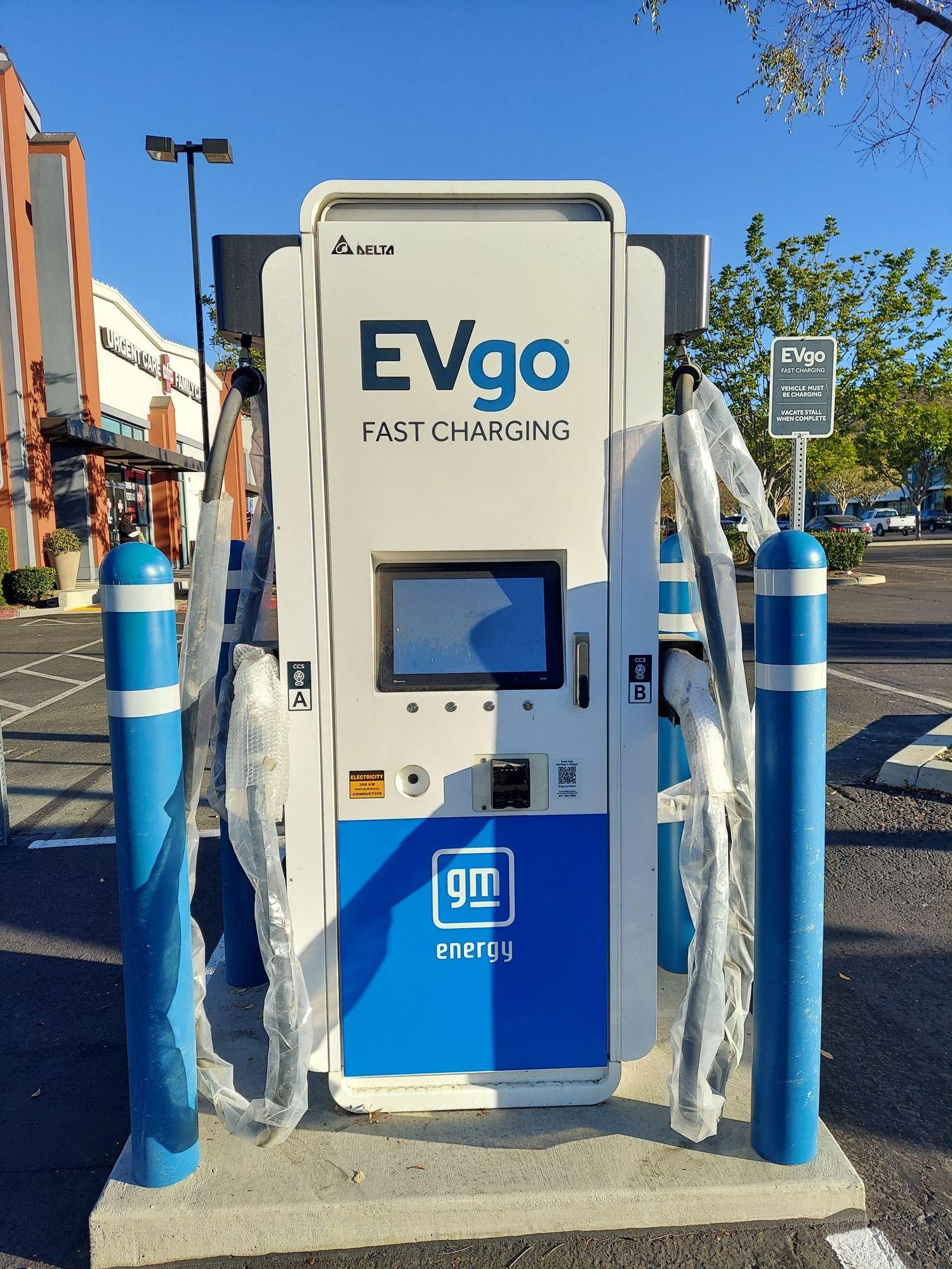 Westar Mercantile - East | Ladera Ranch, CA | EV Station