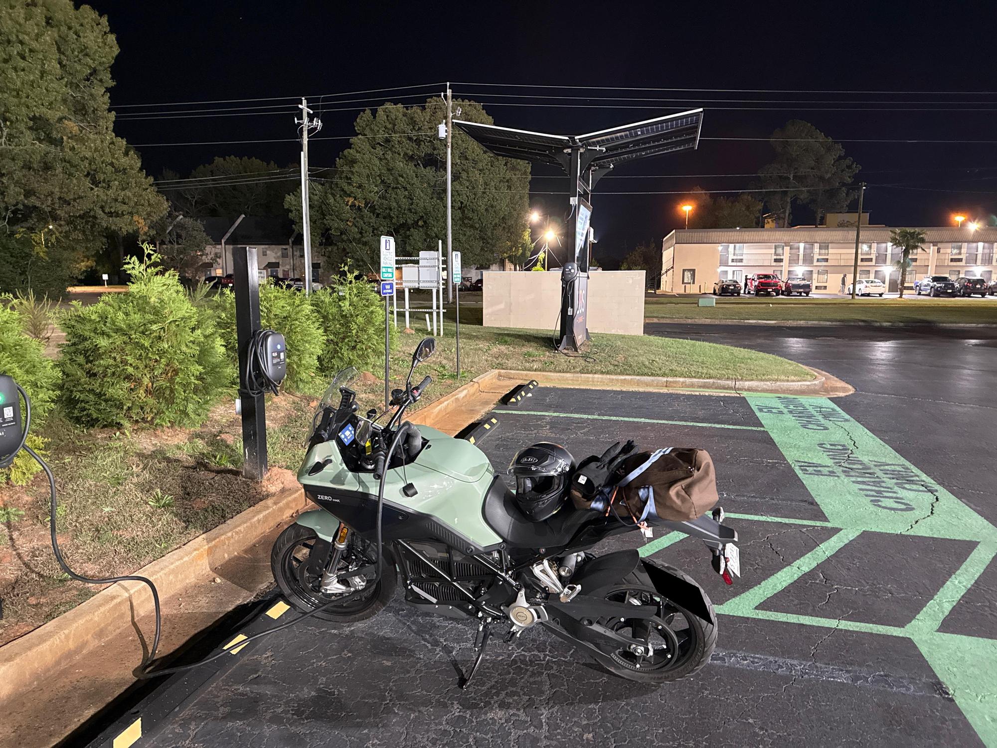 Quality Inn | Perry, GA | EV Station
