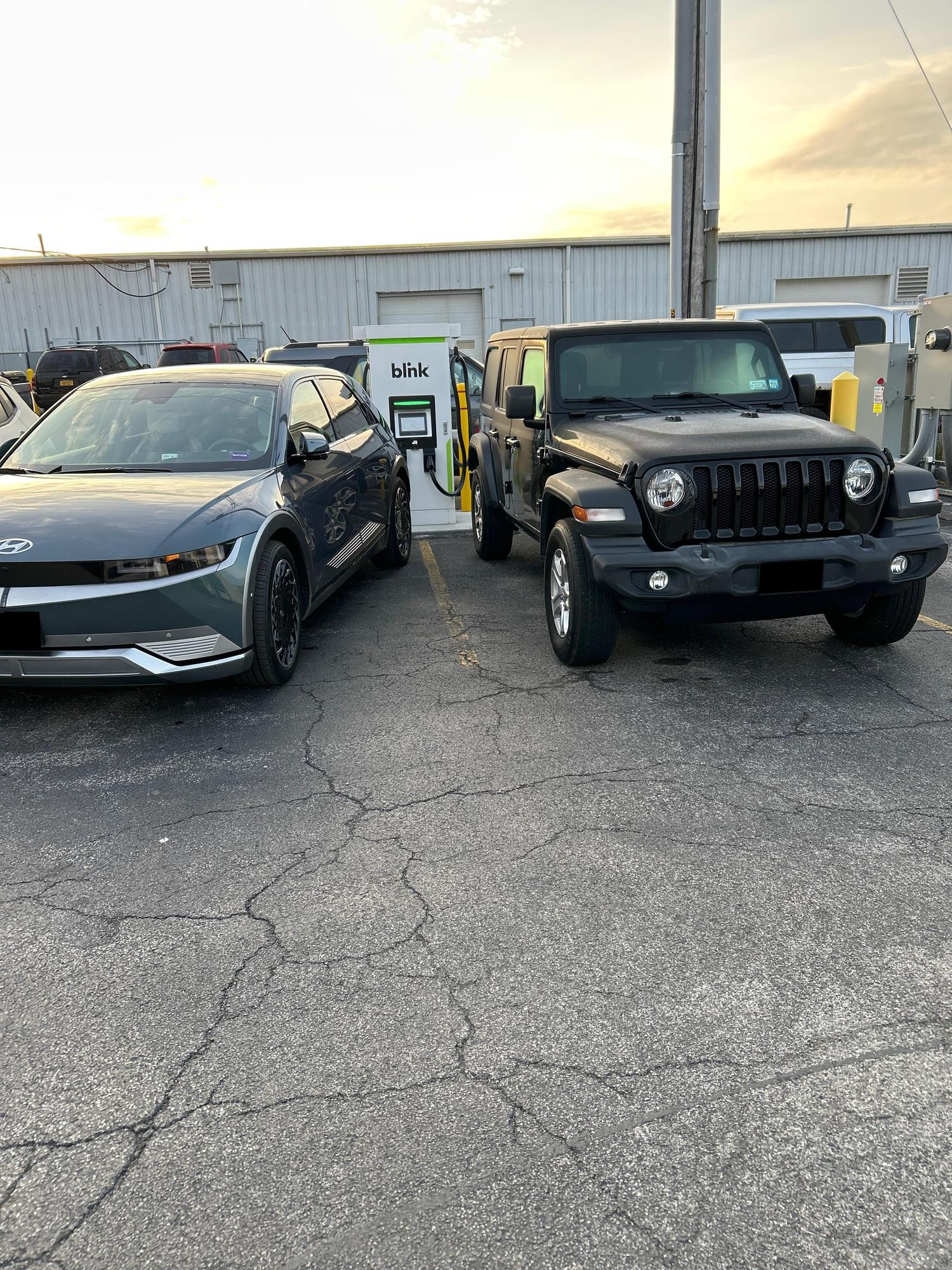 Towne Chrysler Dodge Jeep Ram | Hamburg, NY | EV Station