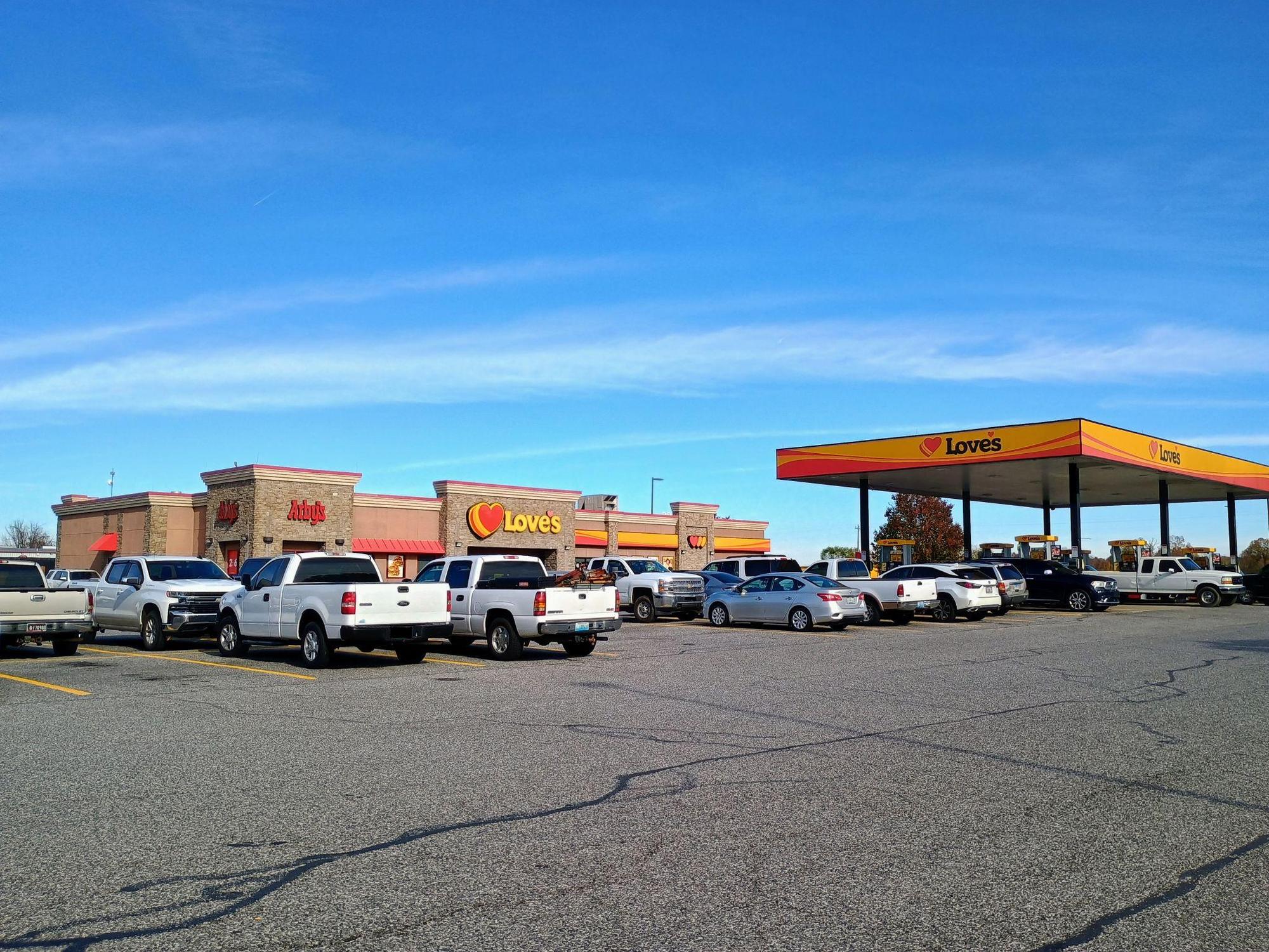 Love's Travel Stop #348 (Coming Soon) | Calvert City, KY | EV Station