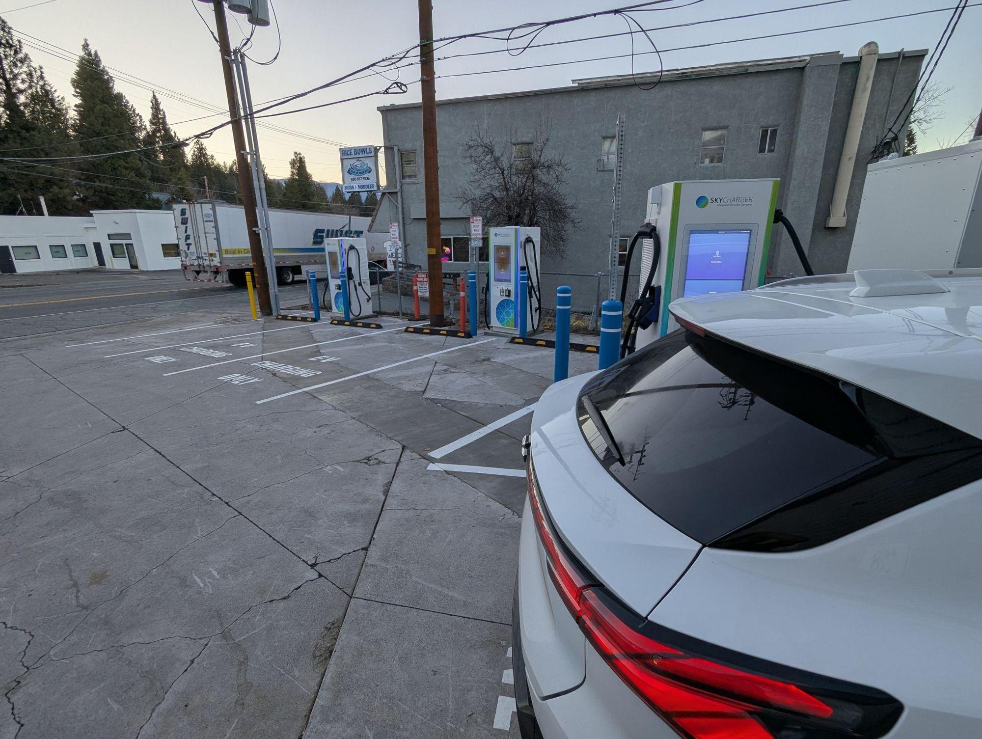 Handy Stop Patriot | Weed, CA | EV Station