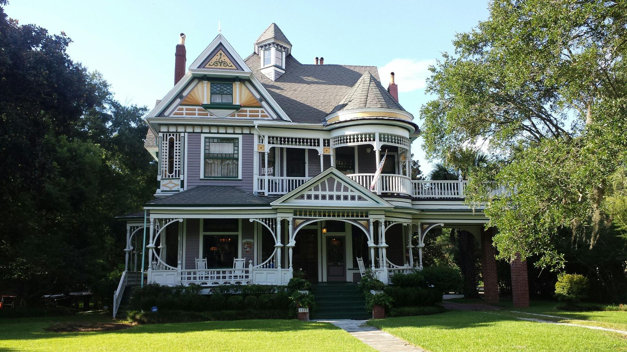 The Kate Shepard House Bed and Breakfast | Mobile, AL | EV Station