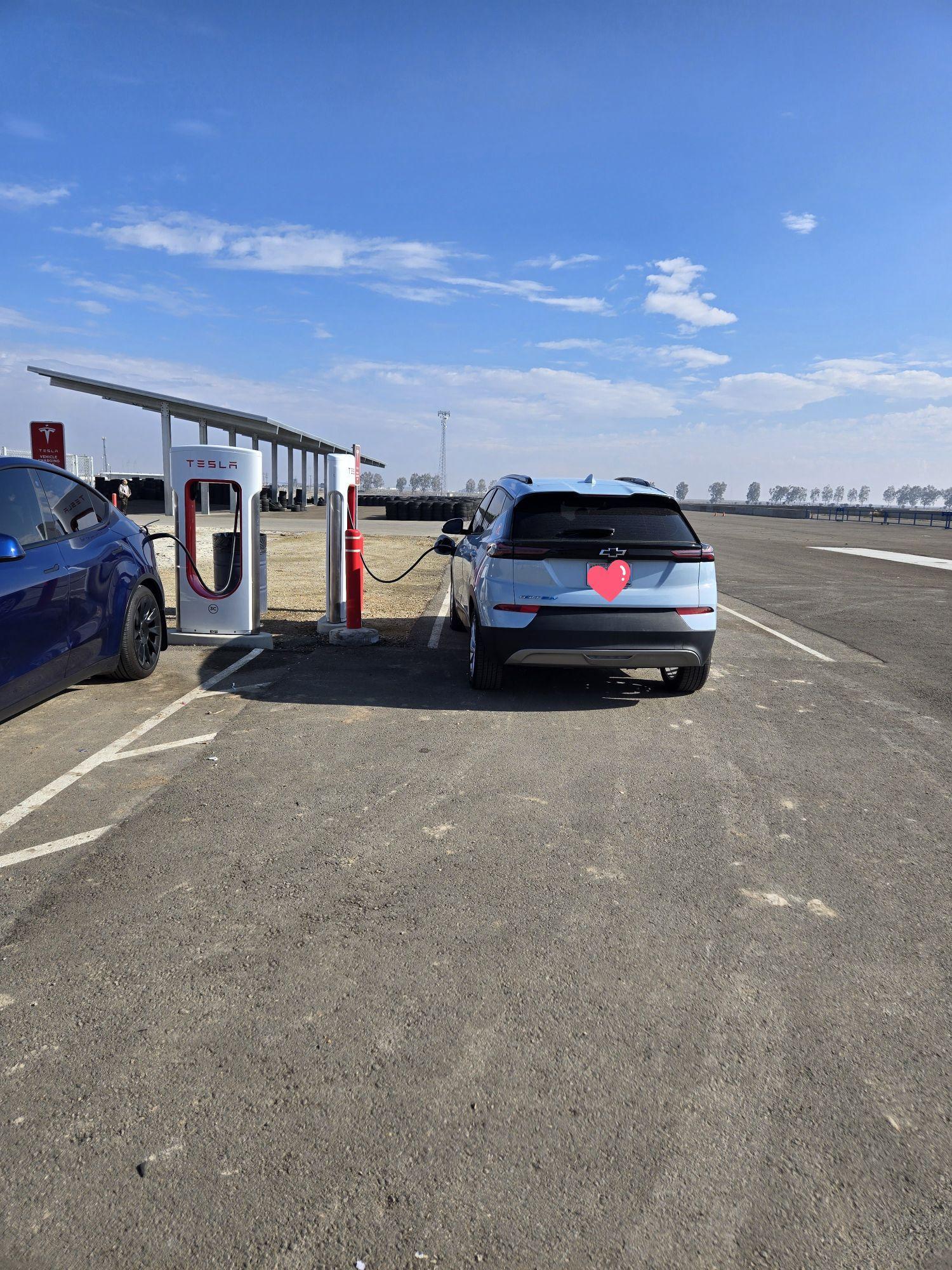 Buttonwillow Fuel Center | Buttonwillow, CA | EV Station