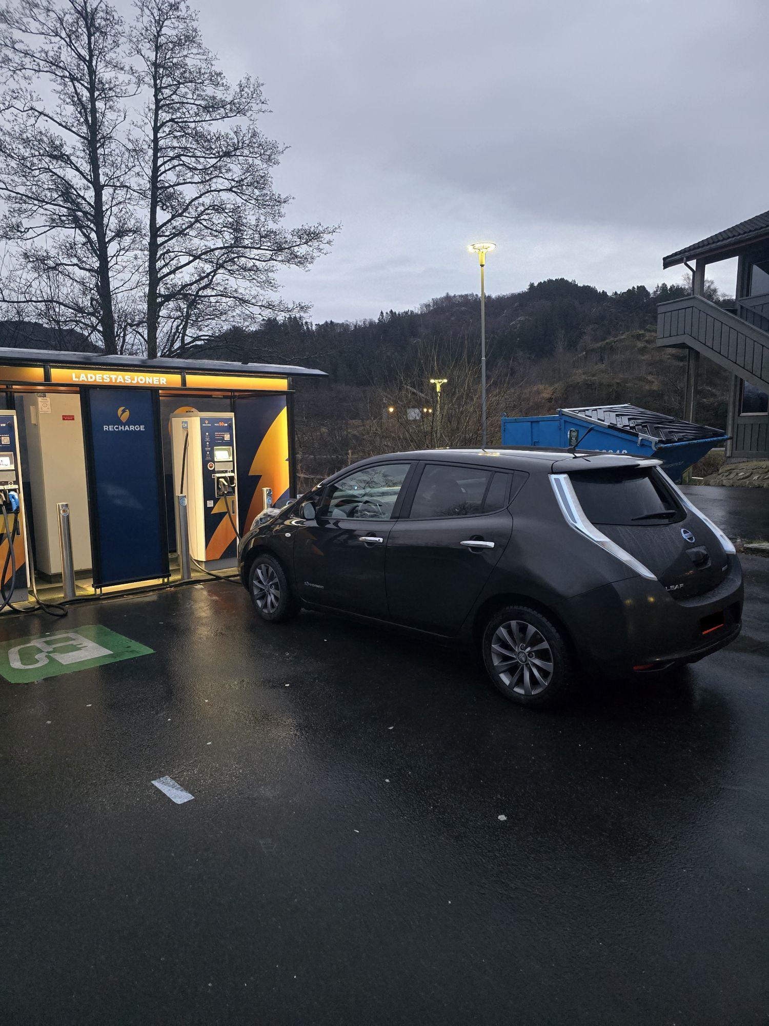 Helleland Recharge | Sørlandsveien 525, 4376 Helleland, Norge | EV Station