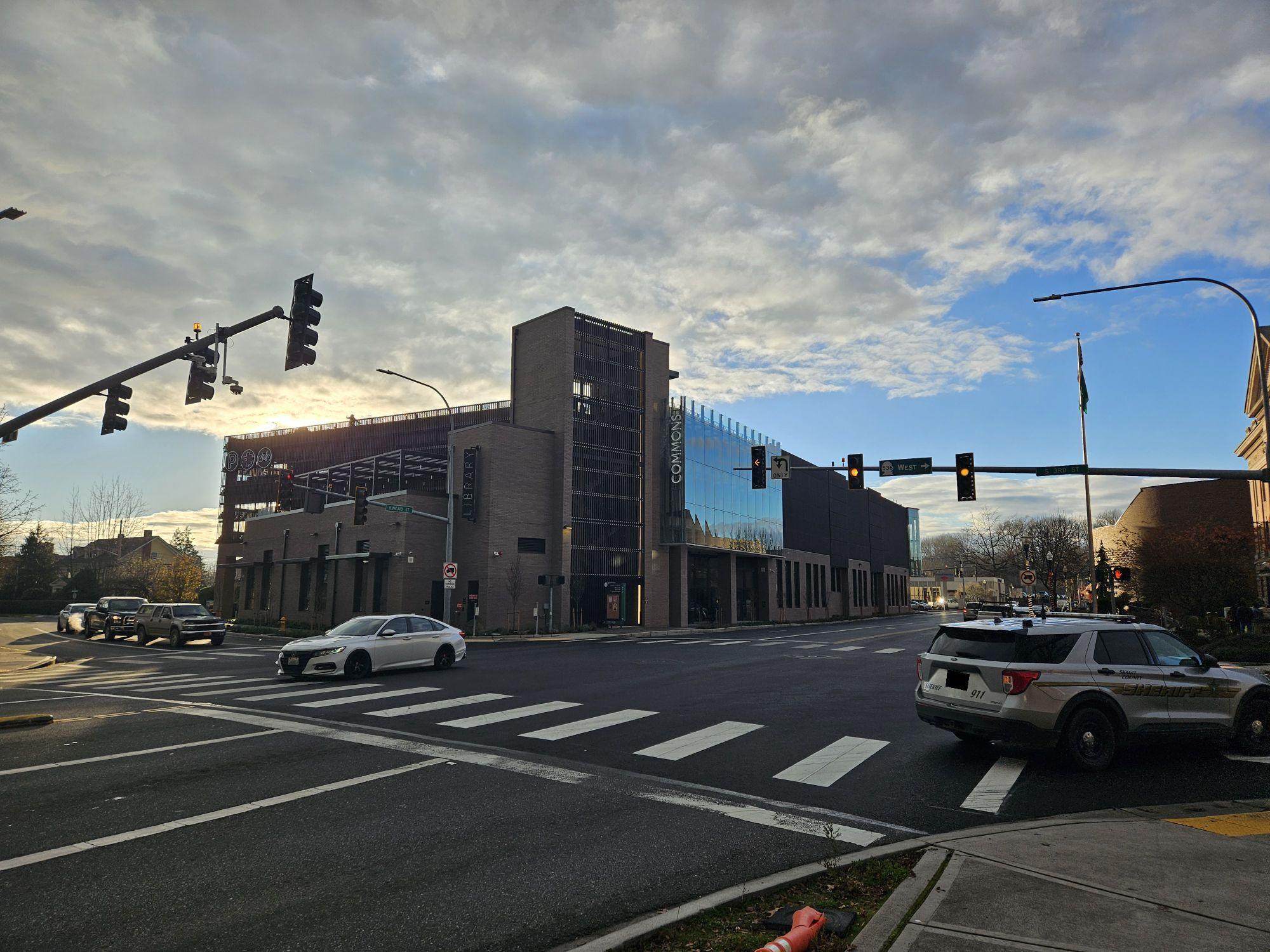 Mount Vernon Library Commons | Mount Vernon, WA | EV Station