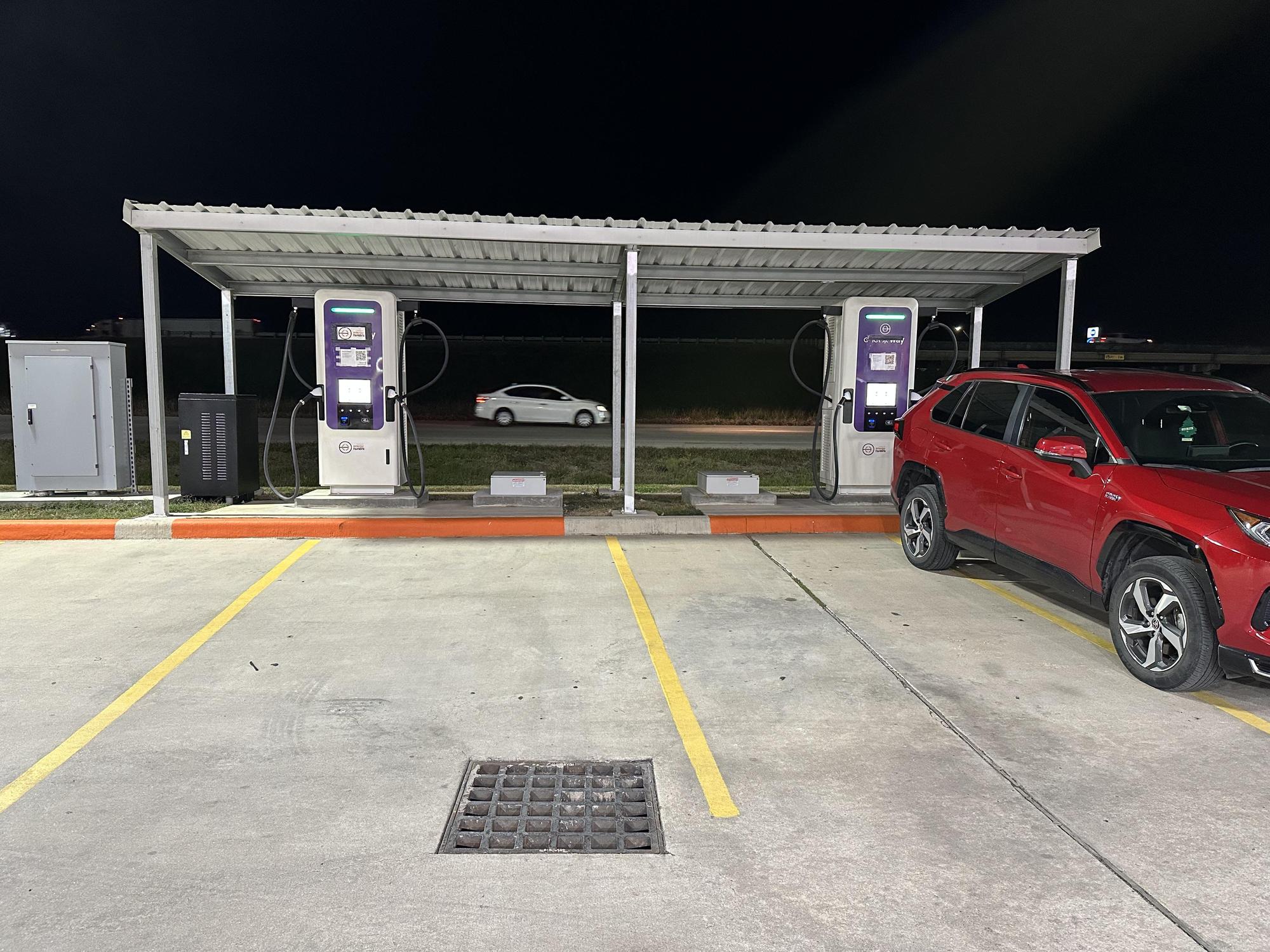 Exxon Truck Stop | El Campo, TX | EV Station