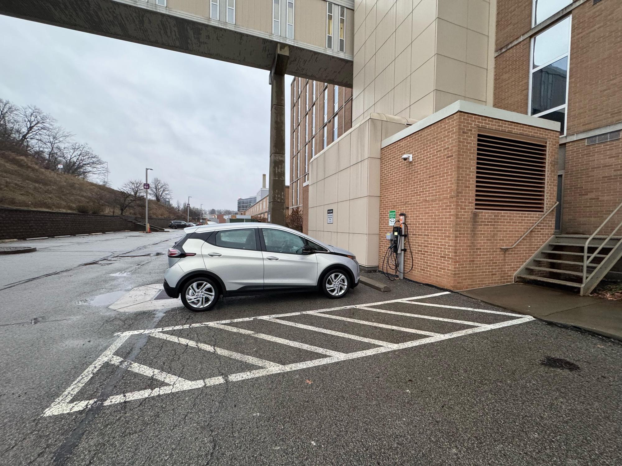 UPMC Passavant McCandless - Building 5 | McCandless, PA | EV Station