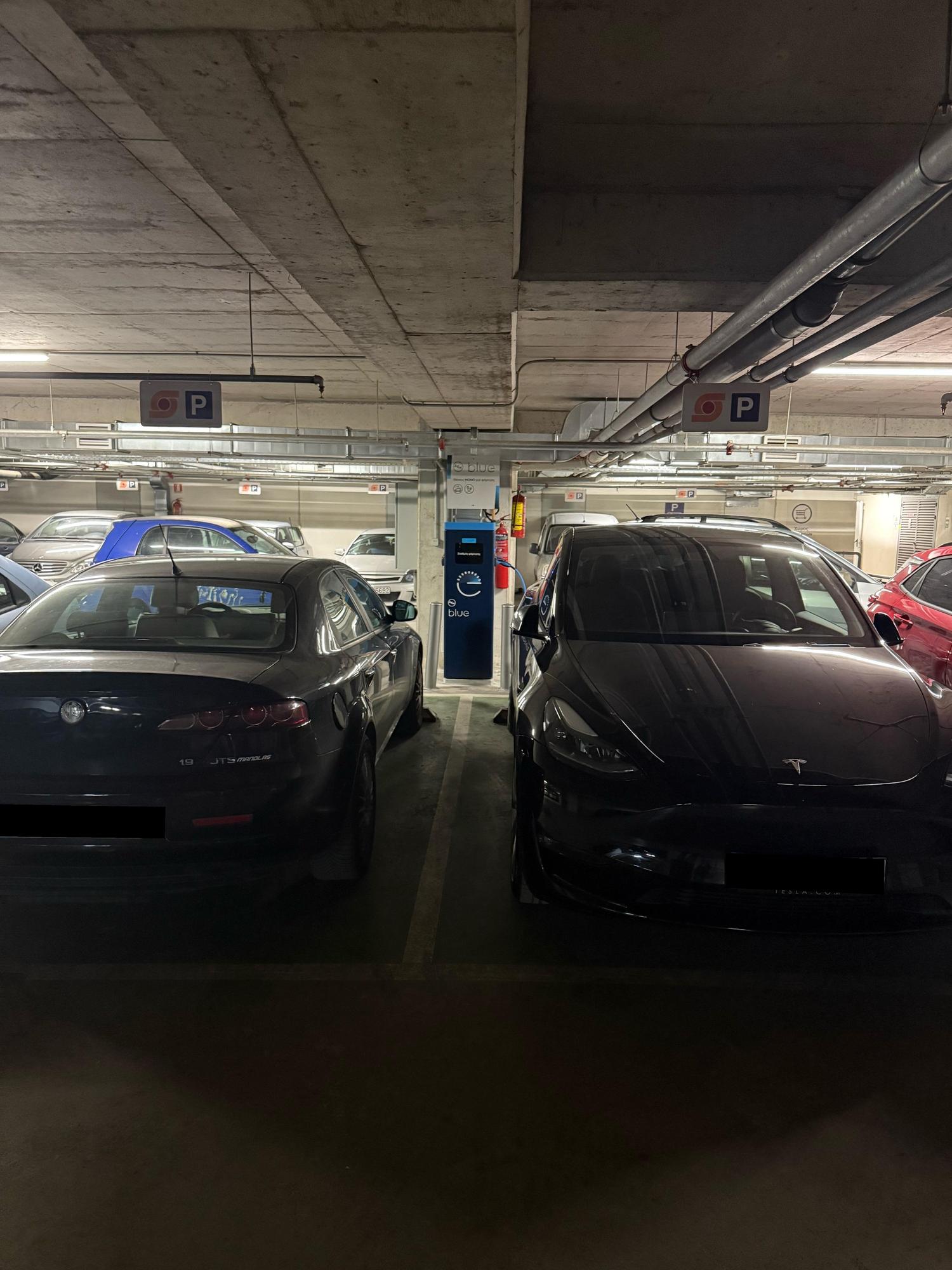 Sklavenitis Kalamaria | Eth. Antistaseos 33, Kalamaria 551 34 | EV Station