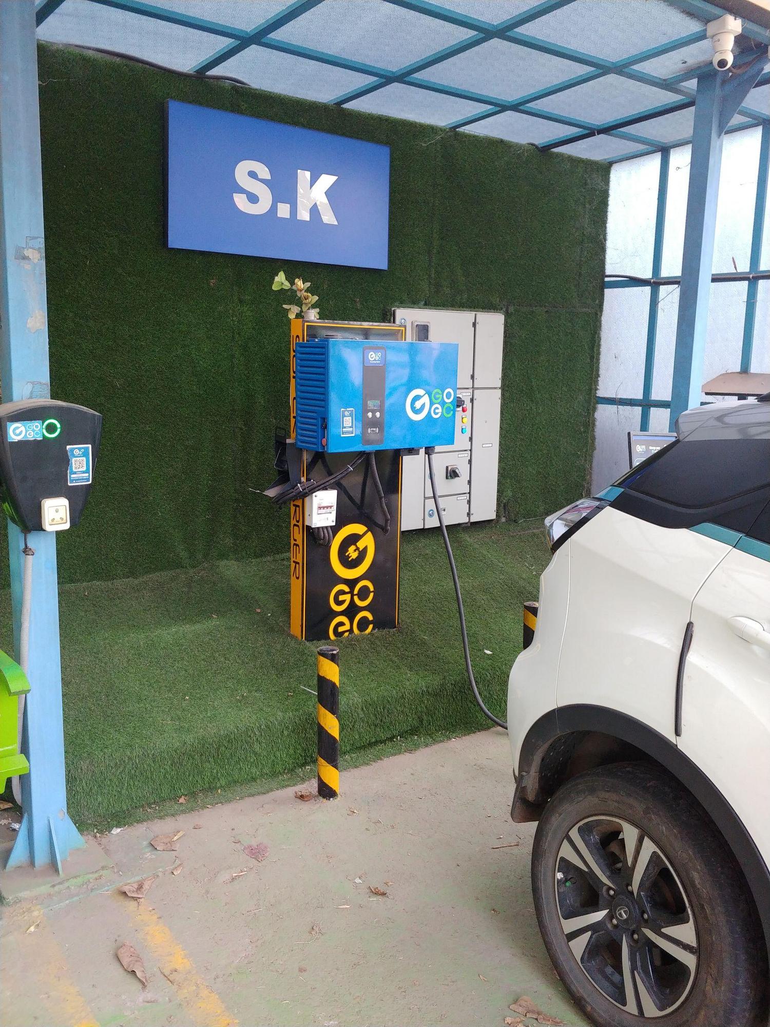 SK Tyres | Panampatta, KL | EV Station