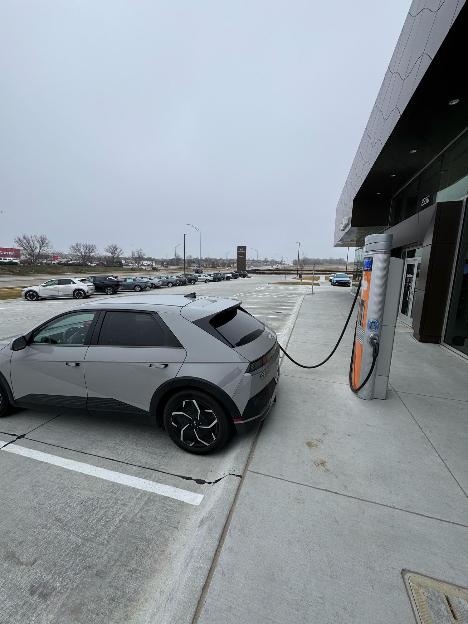 Sid Dillon Hyundai | Lincoln, NE | EV Station