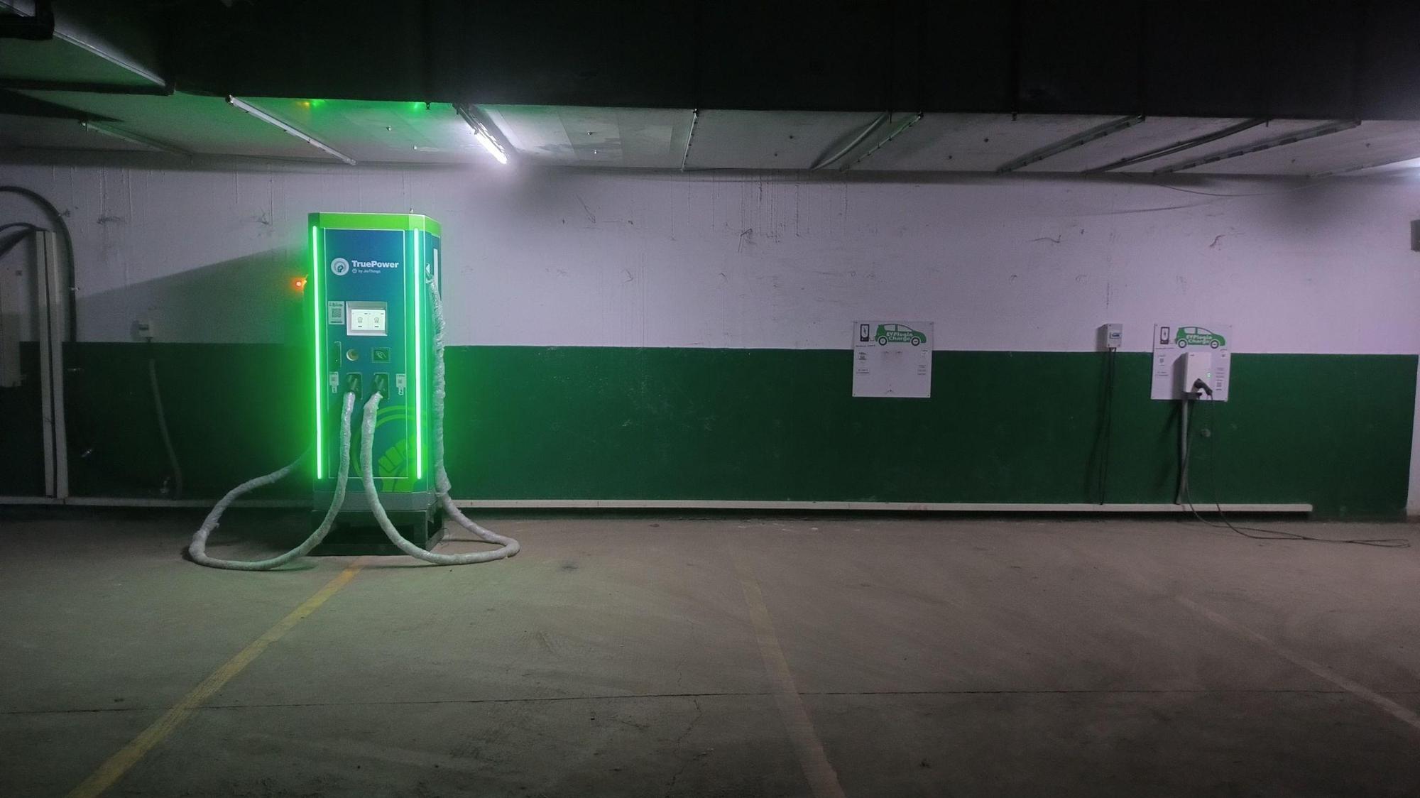 Sapphire 83 Mall | Gurugram, HR | EV Station