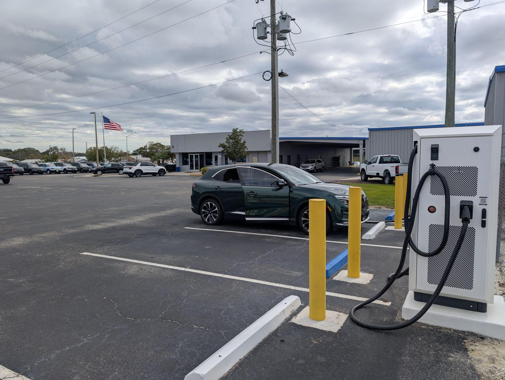 Bill Jarrett Ford | Avon Park, FL | EV Station