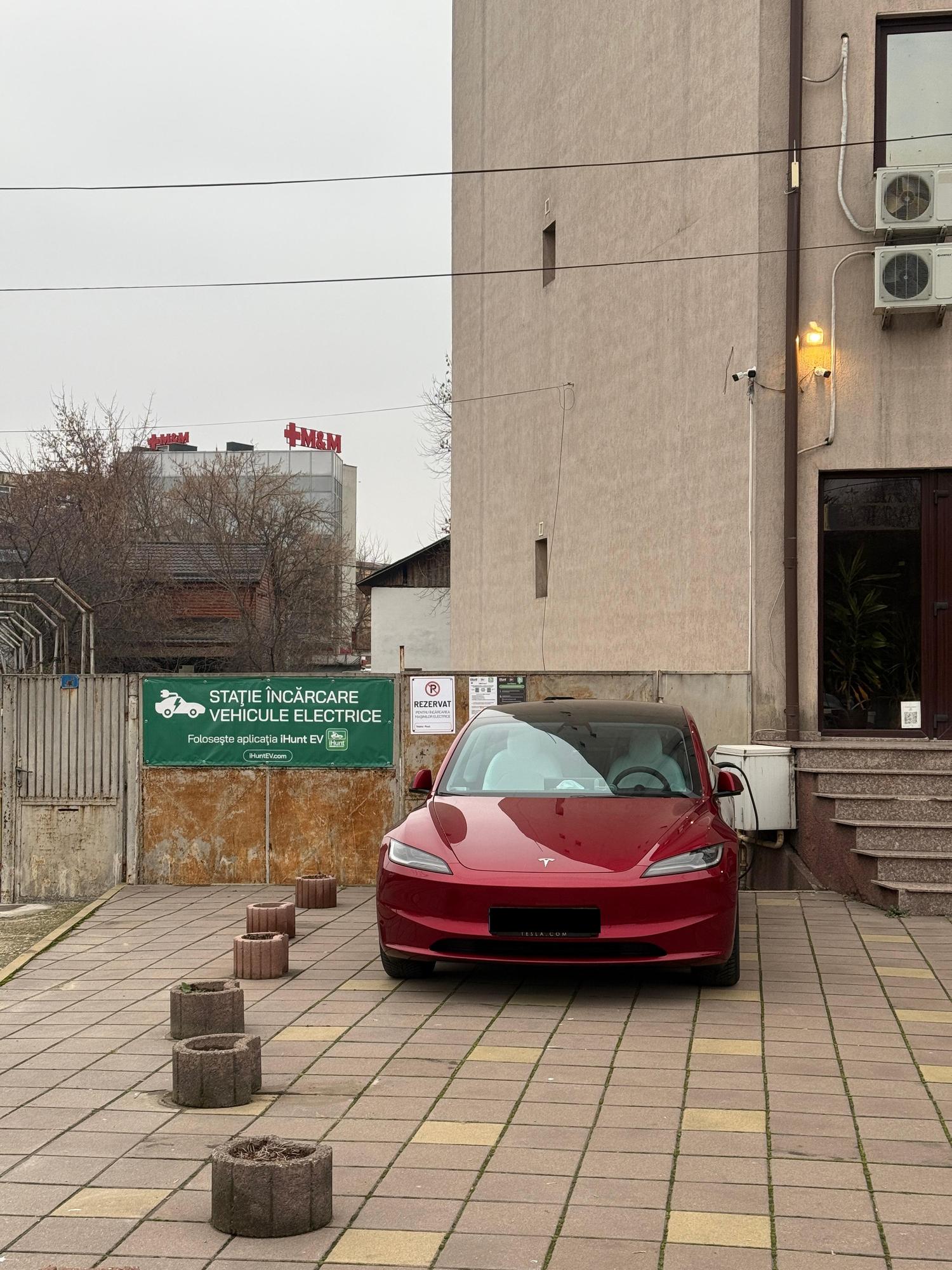 IHunt EV 22 KW - Pensiunea Belvedere | Craiova, DJ | EV Station