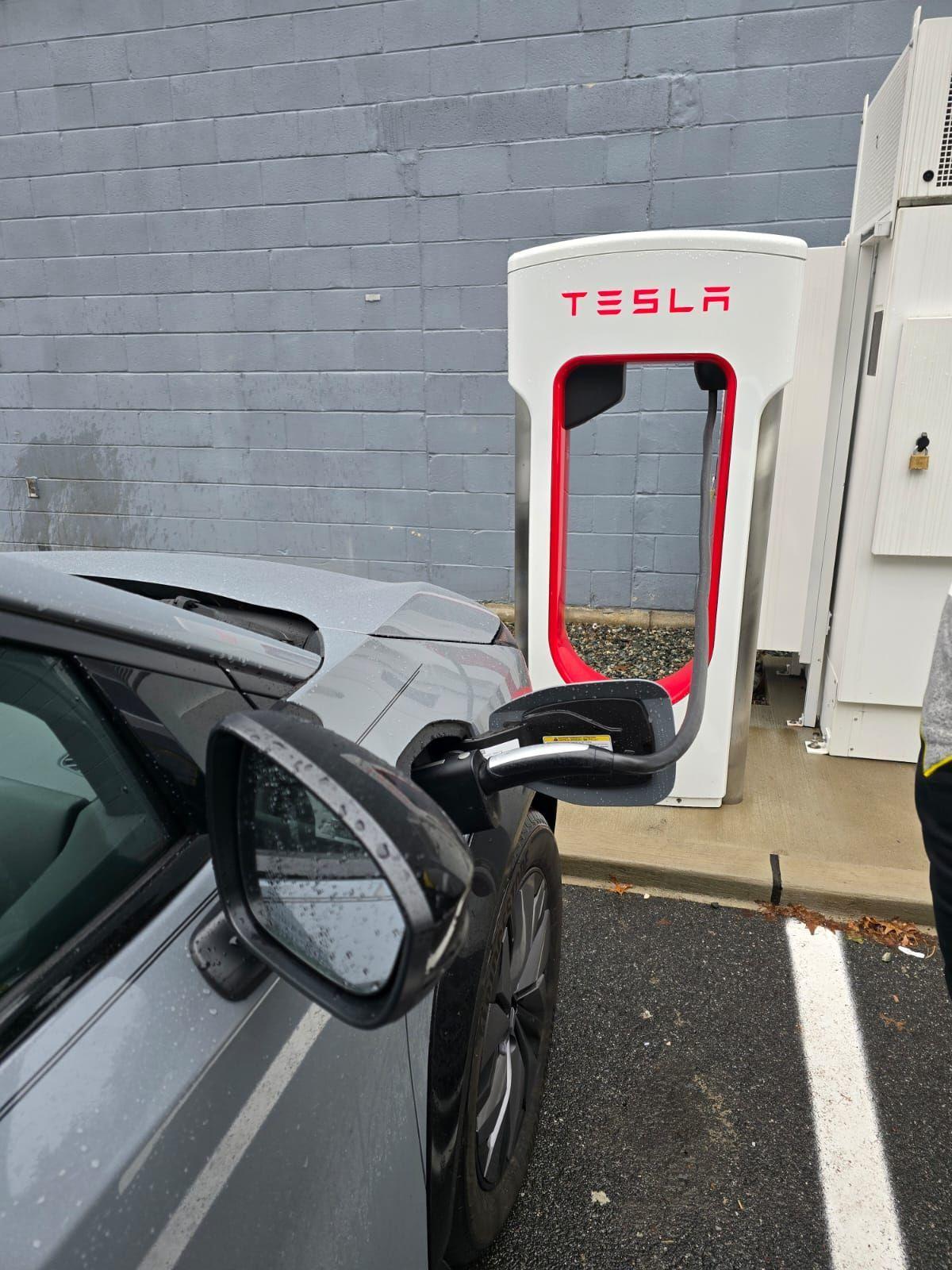 Staples | Paramus, NJ | EV Station