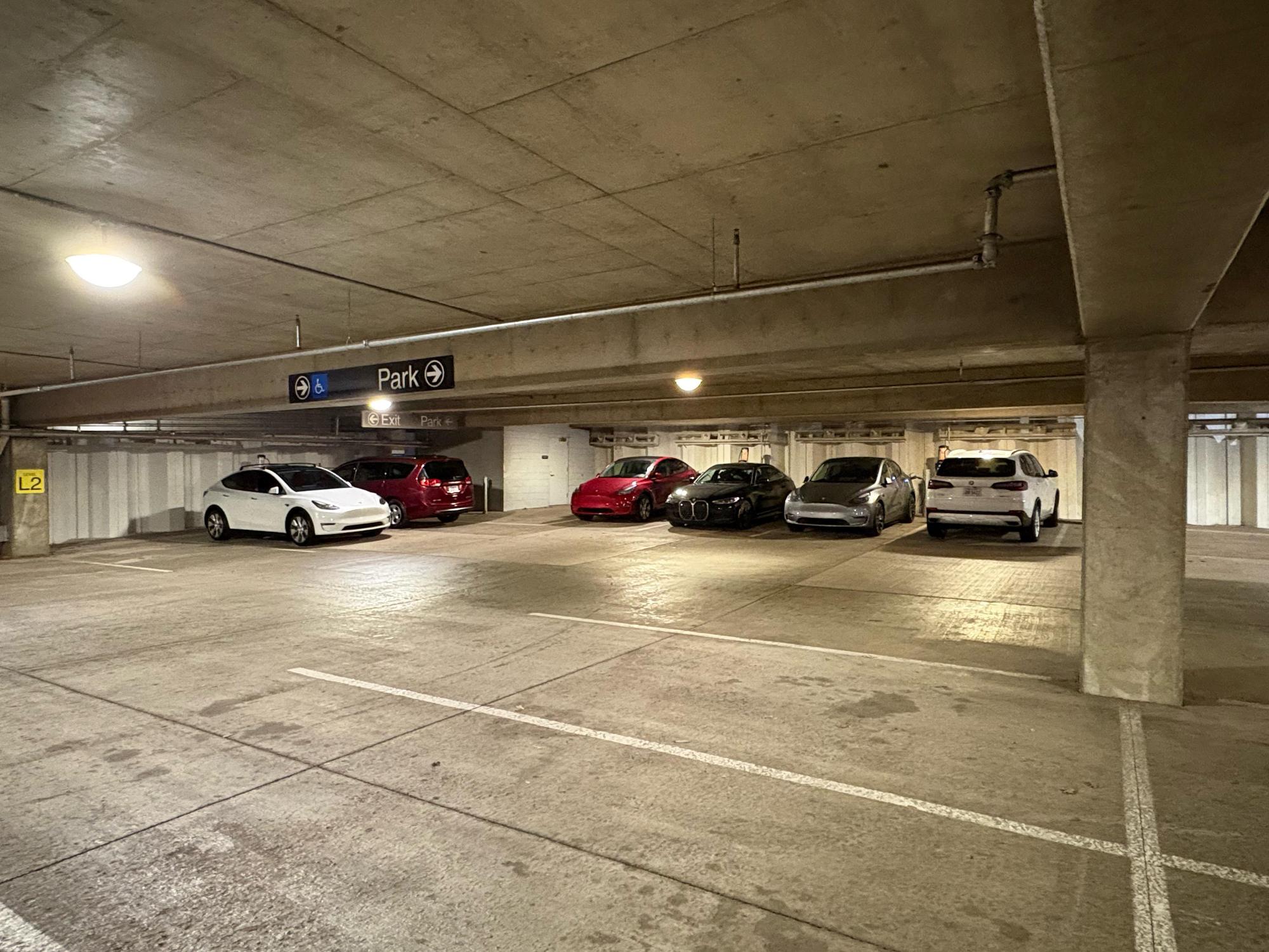 COSI Museum Dorrian Green Parking Garage | Columbus, OH | EV Station