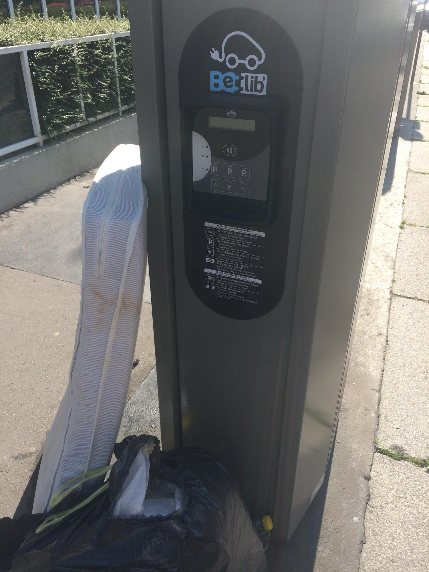 Belib' - Rue Desnouettes | Paris, Île-de-France | EV Station