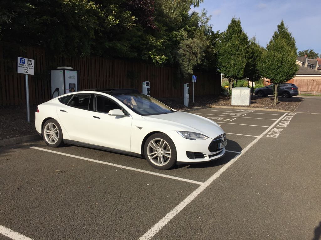 Kinross Park & Ride Car Park | Kinross, Scotland | EV Station