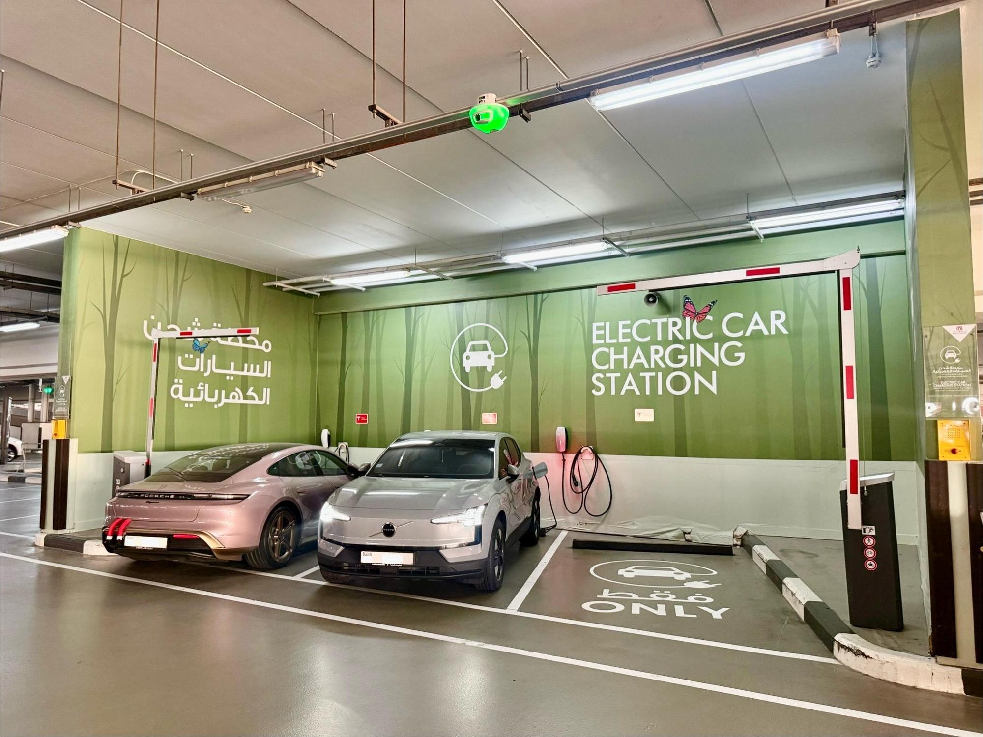 Mall of the Emirates - Garage Level 2 - Between D2/D3 | Dubai, Dubai ...