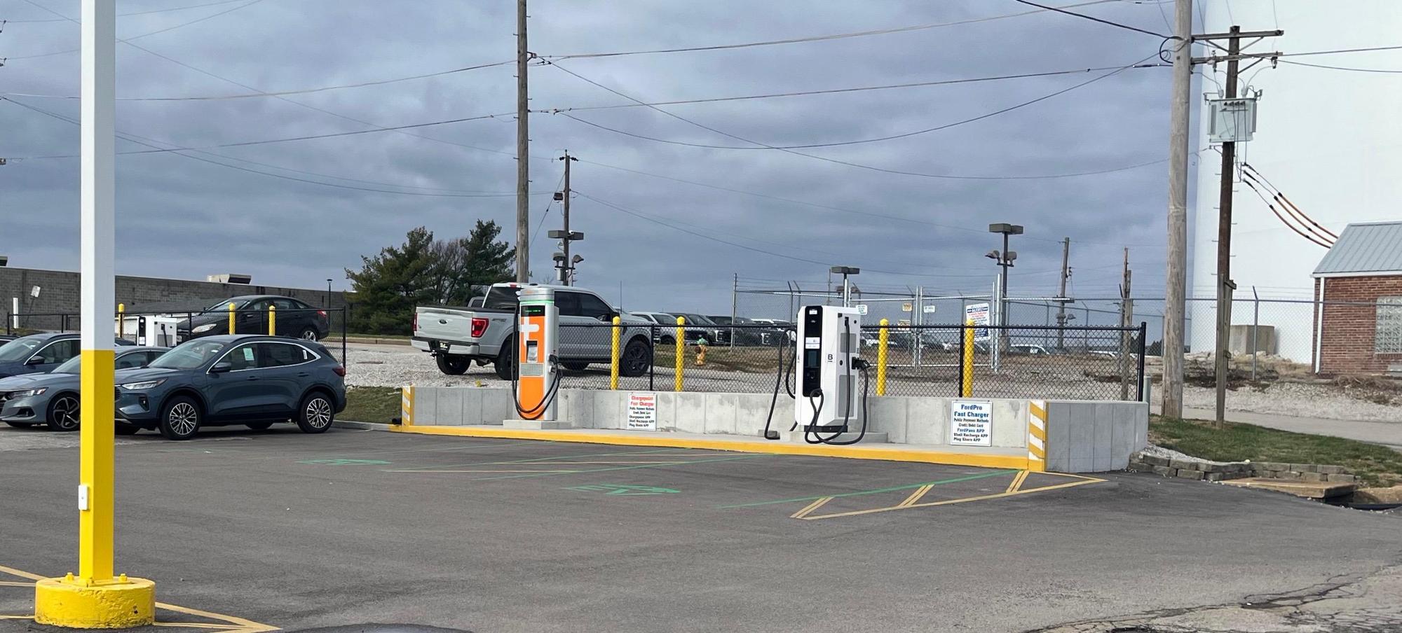 Dave Sinclair Ford | St. Louis, MO | EV Station