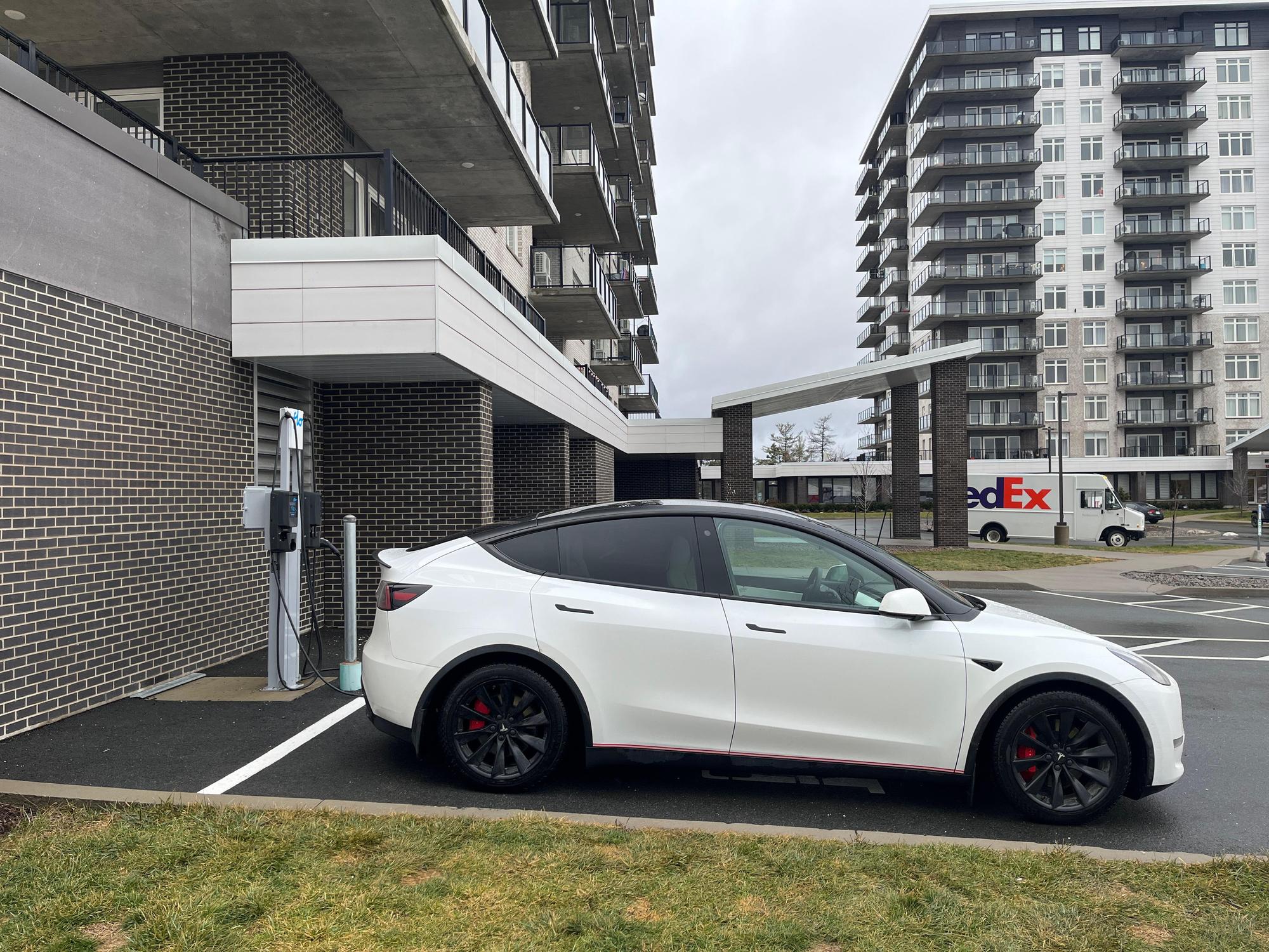 Innovation Towers | Bedford, NS | EV Station