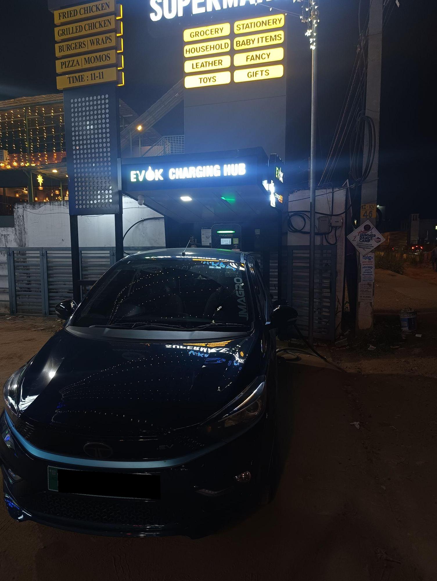 EVOK Chargehub V-Kay Supermarket Kazhakkoottam - 30kW - ("chargeMOD ...