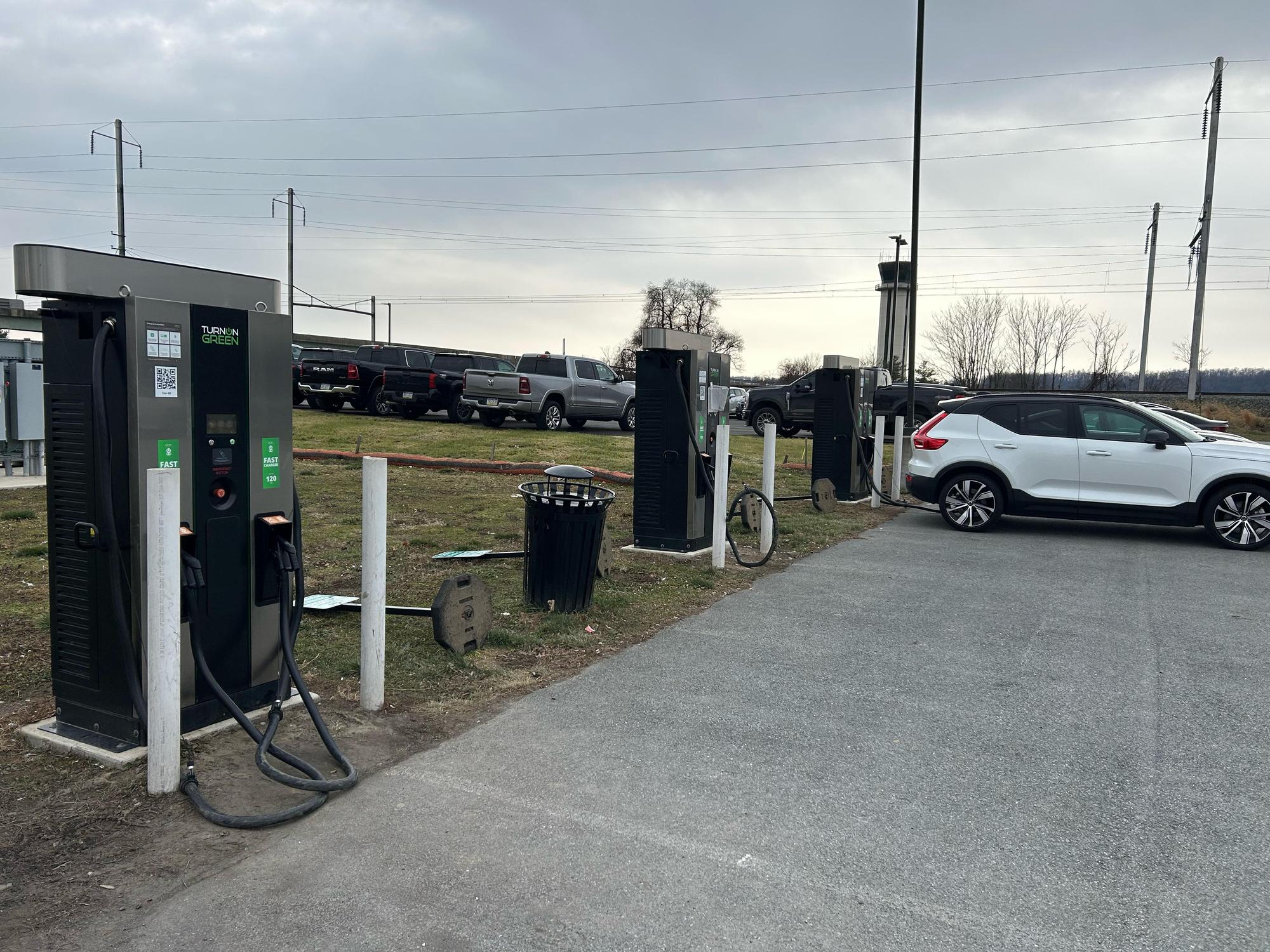 Cramer Airport Parking | W Harrisburg Pike & Tioga Ave EB, Lower ...