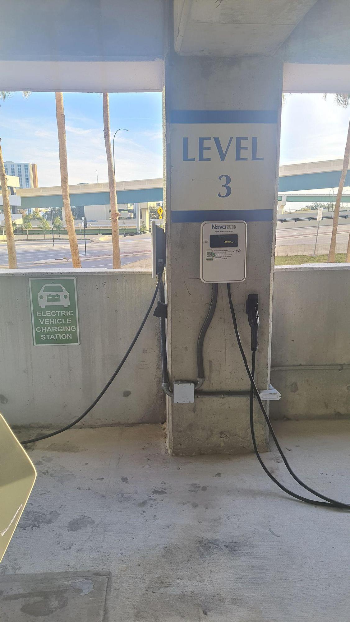 City Commons Parking Garage | Orlando, FL | EV Station