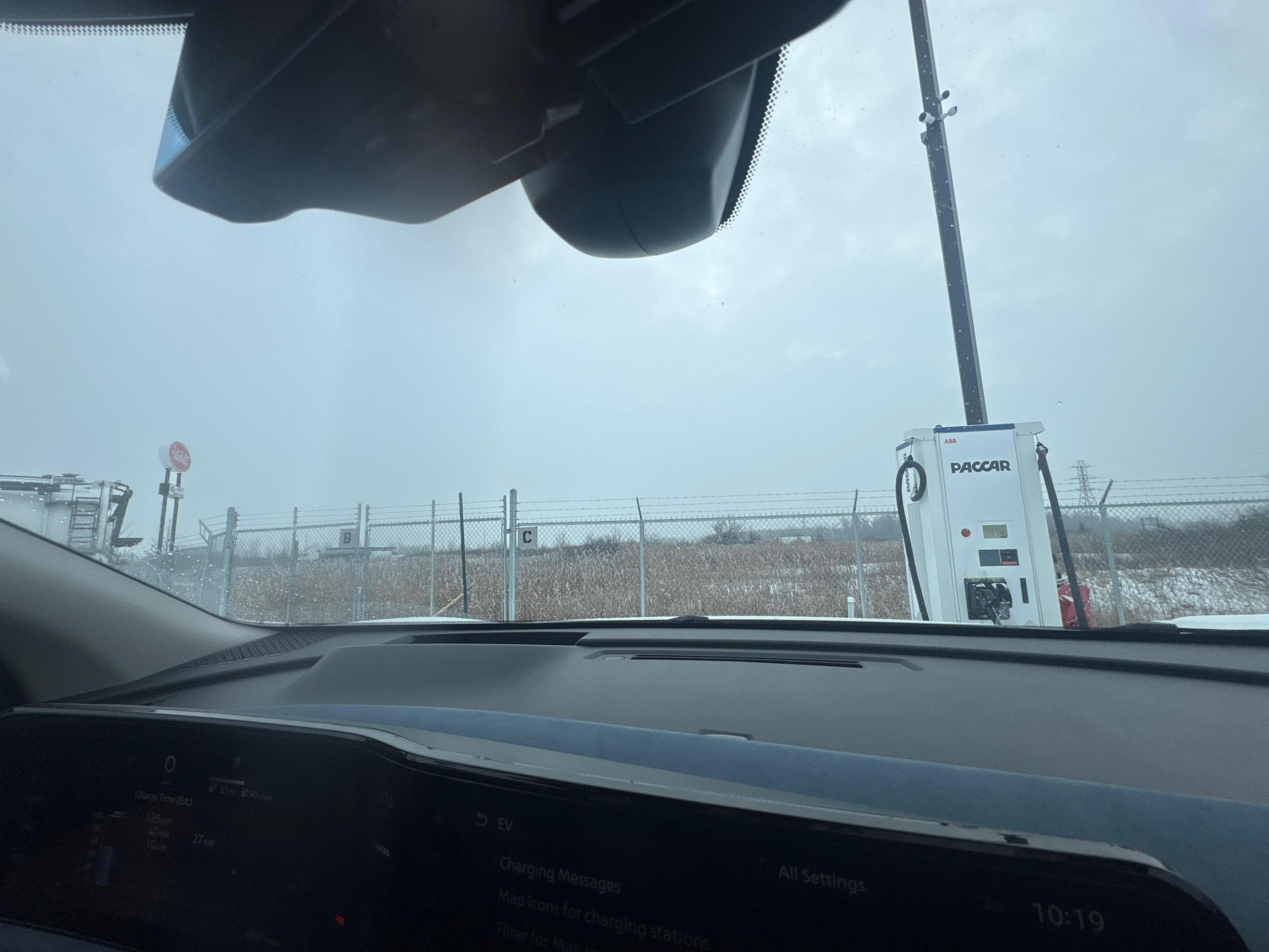 Reefer Peterbilt Metro | Huron Charter Twp, MI | EV Station