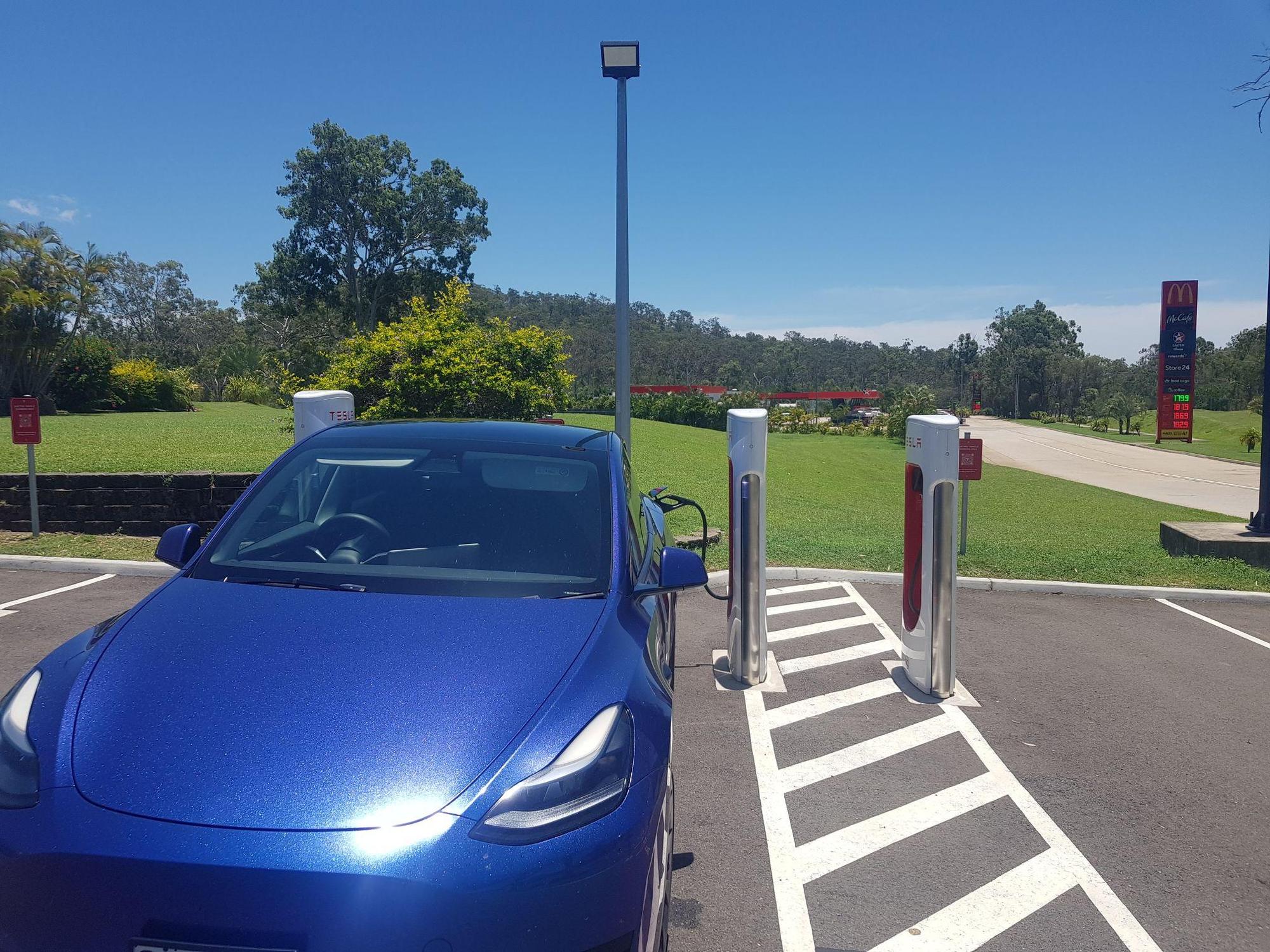 Comfort Hotel Parklands Calliope | Calliope, QLD | EV Station