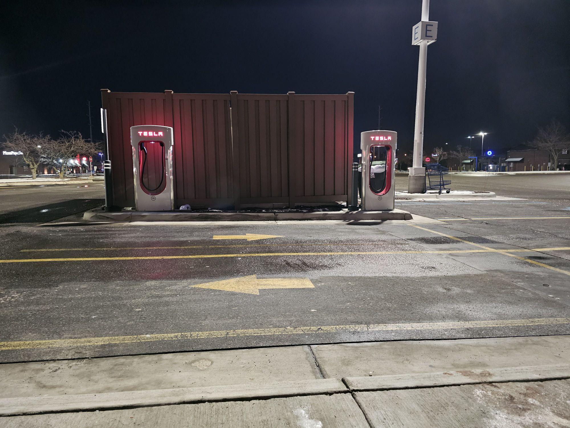 Meijer | Taylor, MI | EV Station