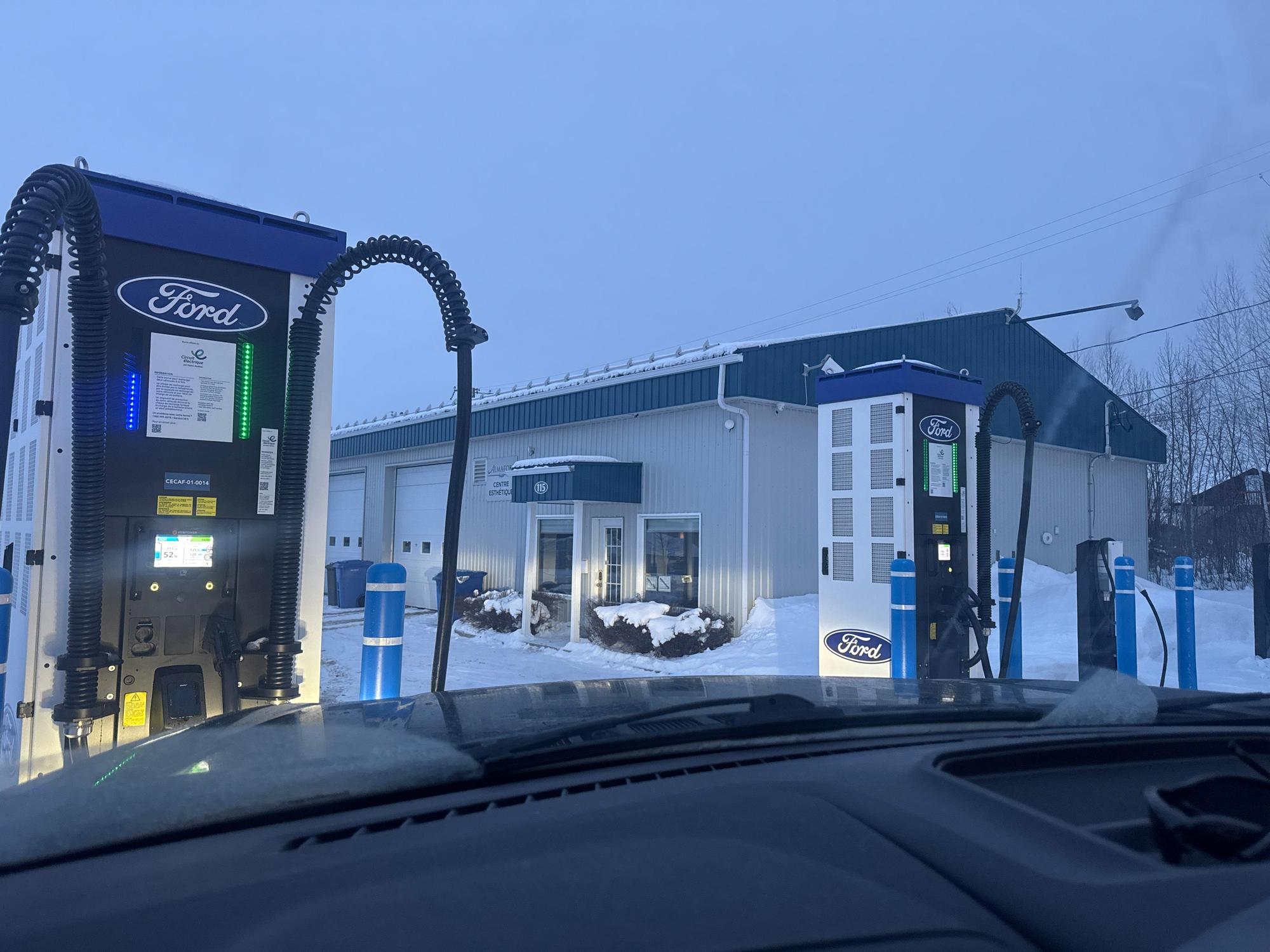 Alma Ford | Alma, QC | EV Station