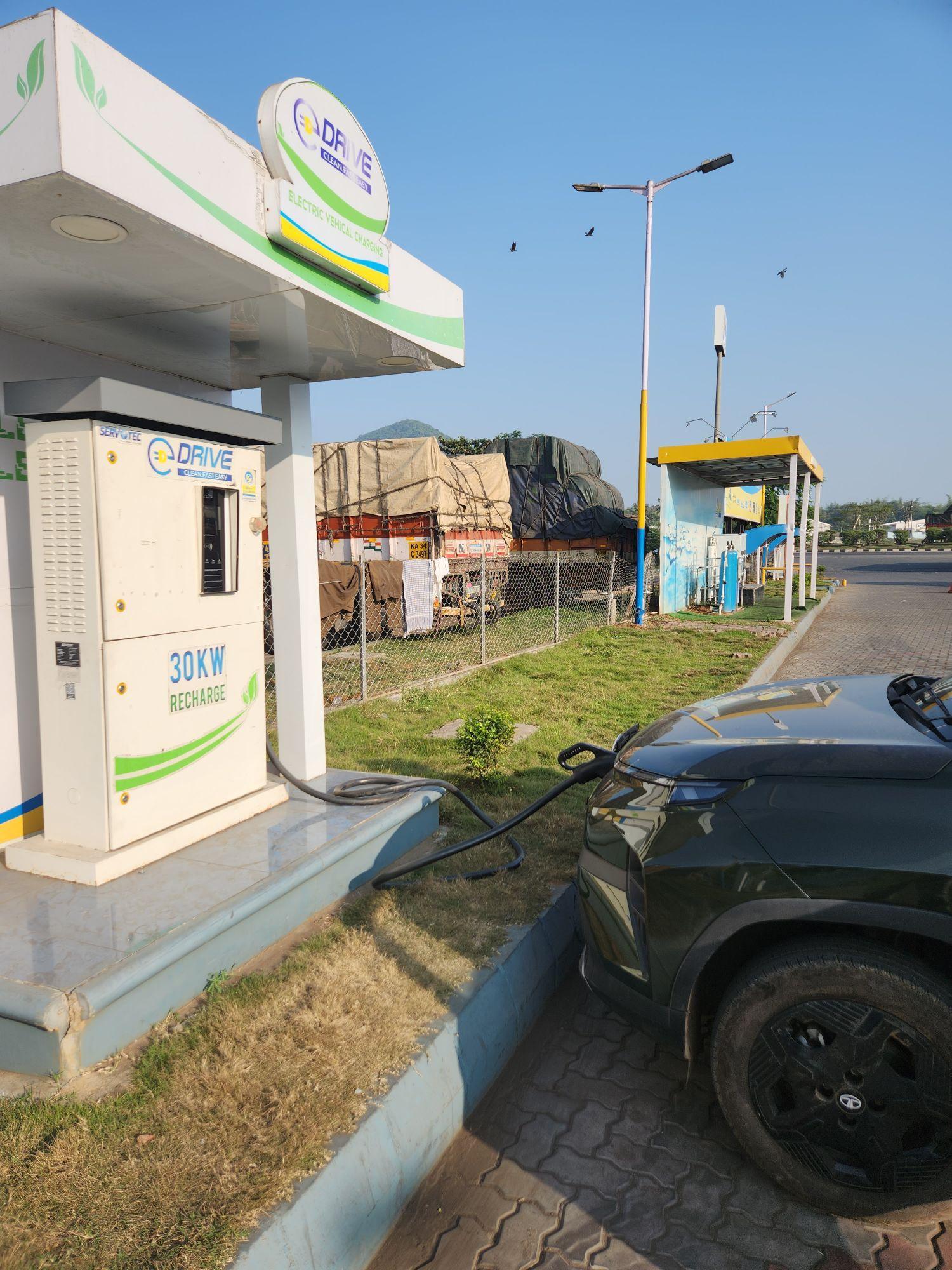 BP Girisola - 30KW DC | 5PJF+9WX BPCL Ghar, NH16, Odisha 761009, India ...