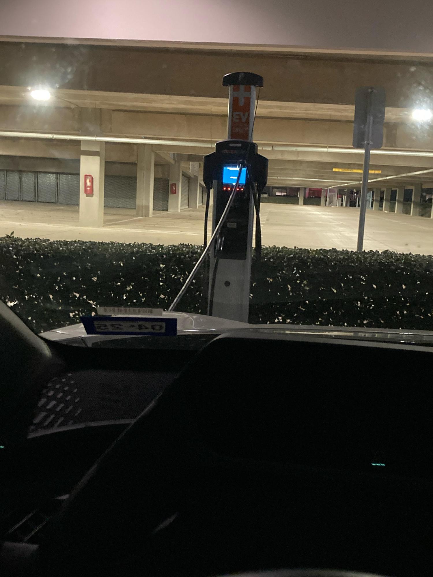 TOLLWAY CENTER EAST UNIT | Dallas, TX | EV Station