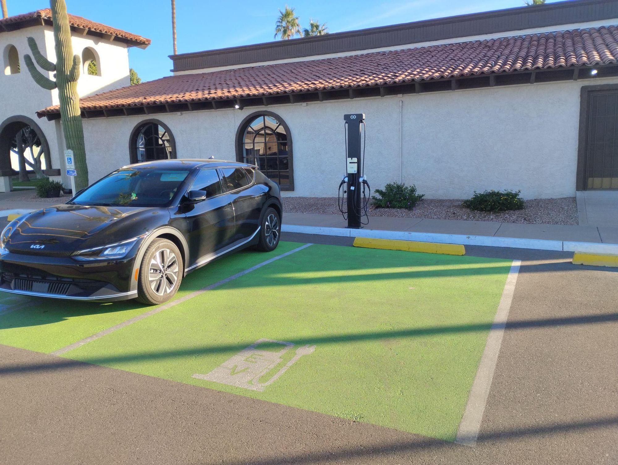Mesa Shadows | Mesa, AZ | EV Station
