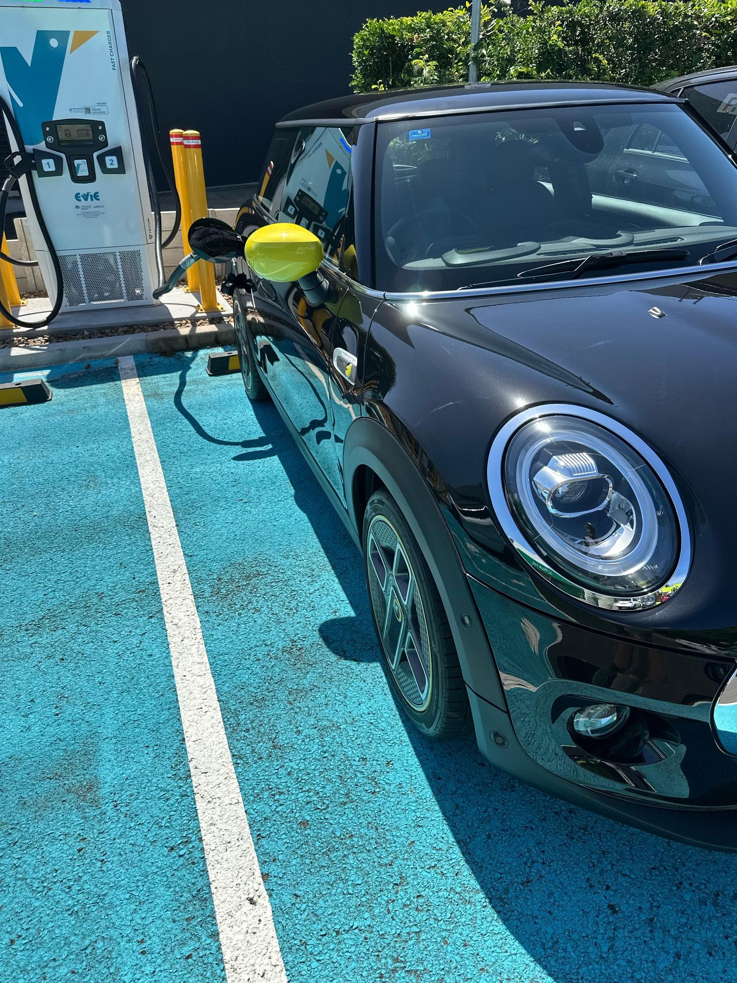 Alexandra Hills Shopping Centre | Alexandra Hills, QLD | EV Station