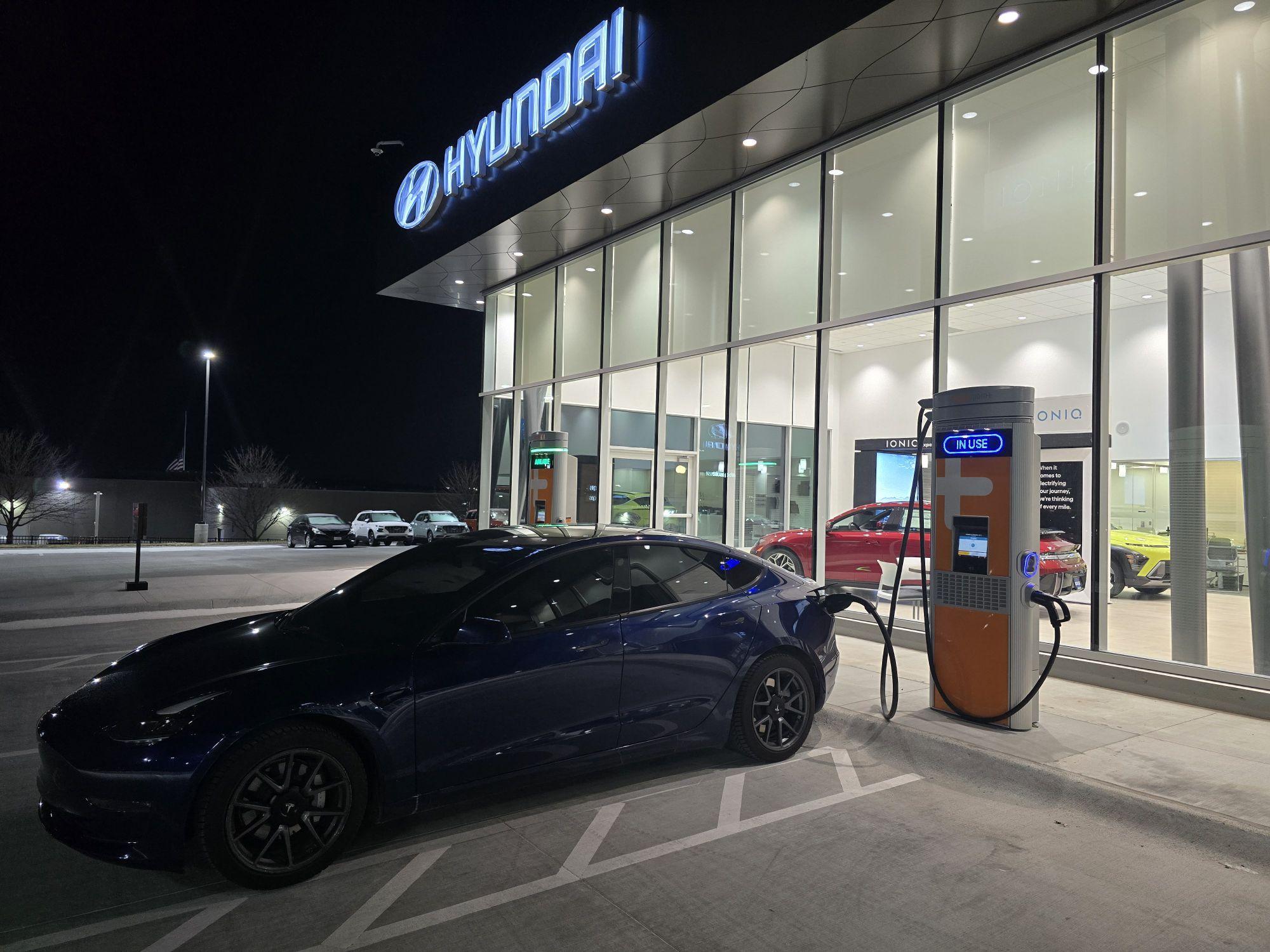 Woodhouse Hyundai | Omaha, NE | EV Station