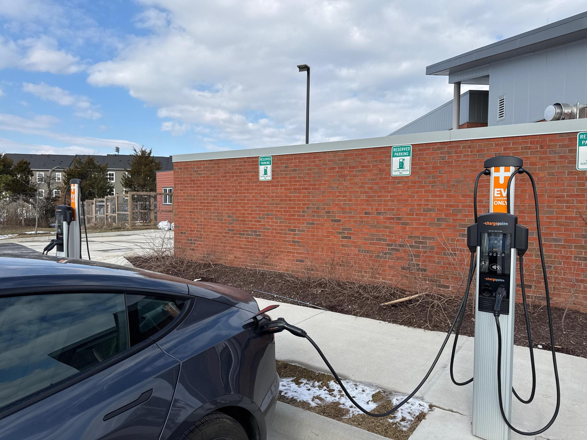 Sully Community Center | Herndon, VA | EV Station